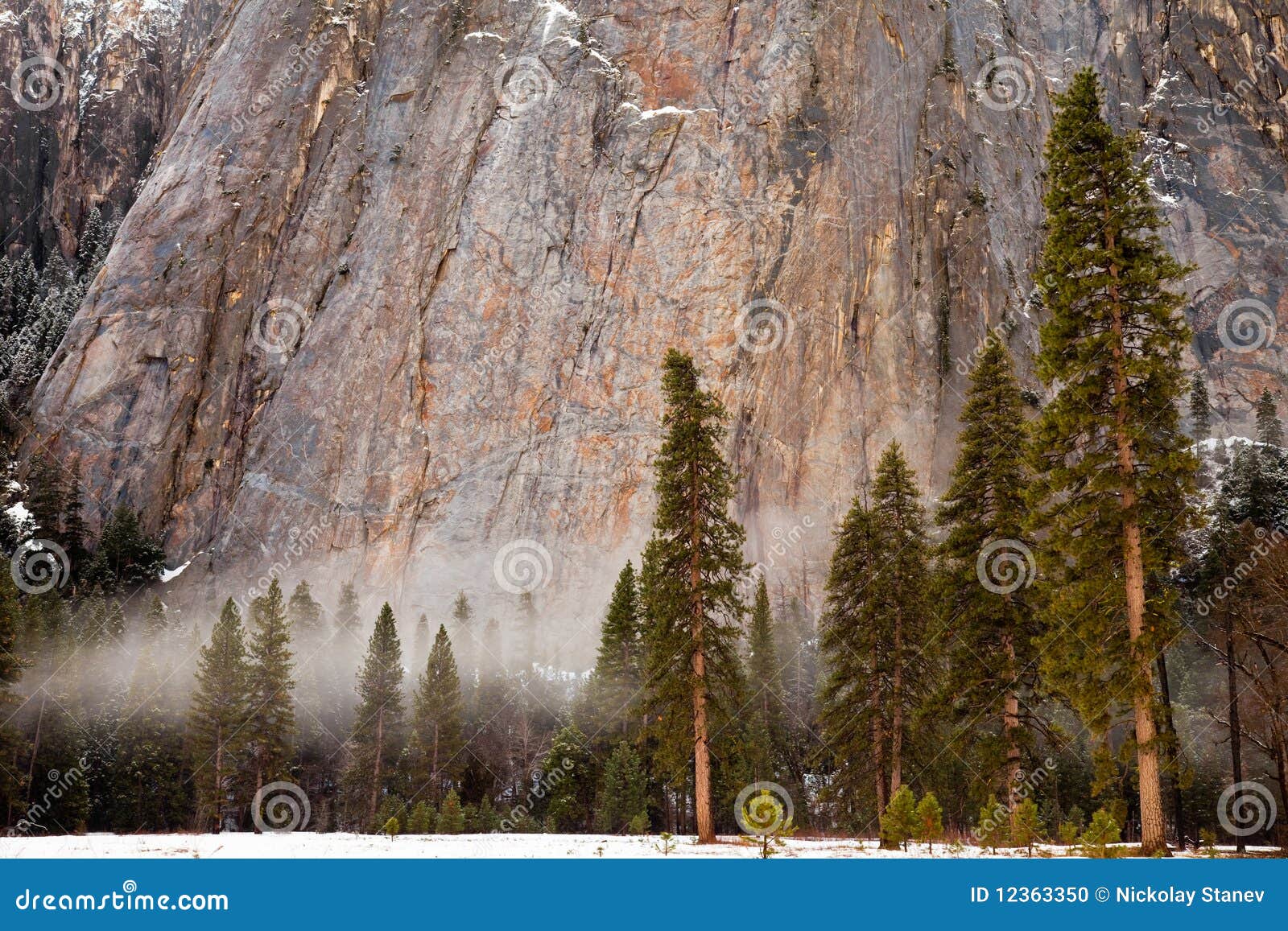 Fog in Yosemite Valley stock photo. Image of cliff, rock - 12363350