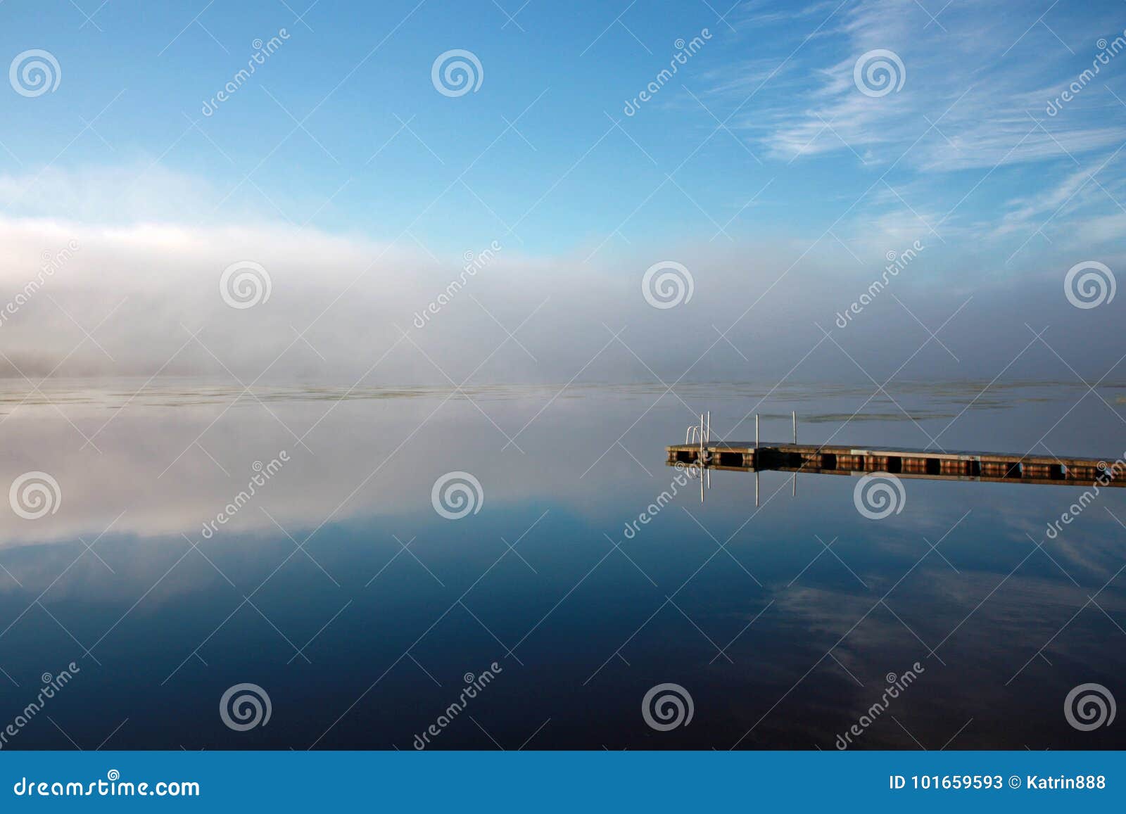 Foggy morning on the lake stock image. Image of colorful - 101659593