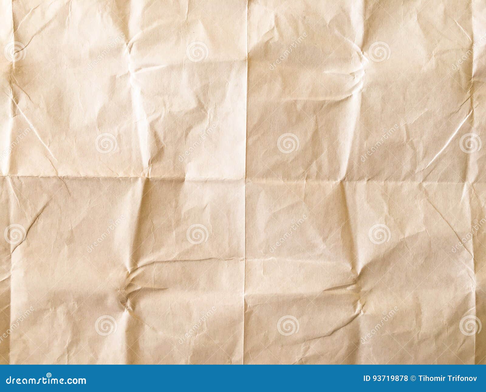 Foglio Di Carta Bianco Piegato Foglio Di Carta Bianco Schiacciato E ... Foglio Di Carta Bianco Piegato Foglio Di Carta Bianco Schiacciato E ...
