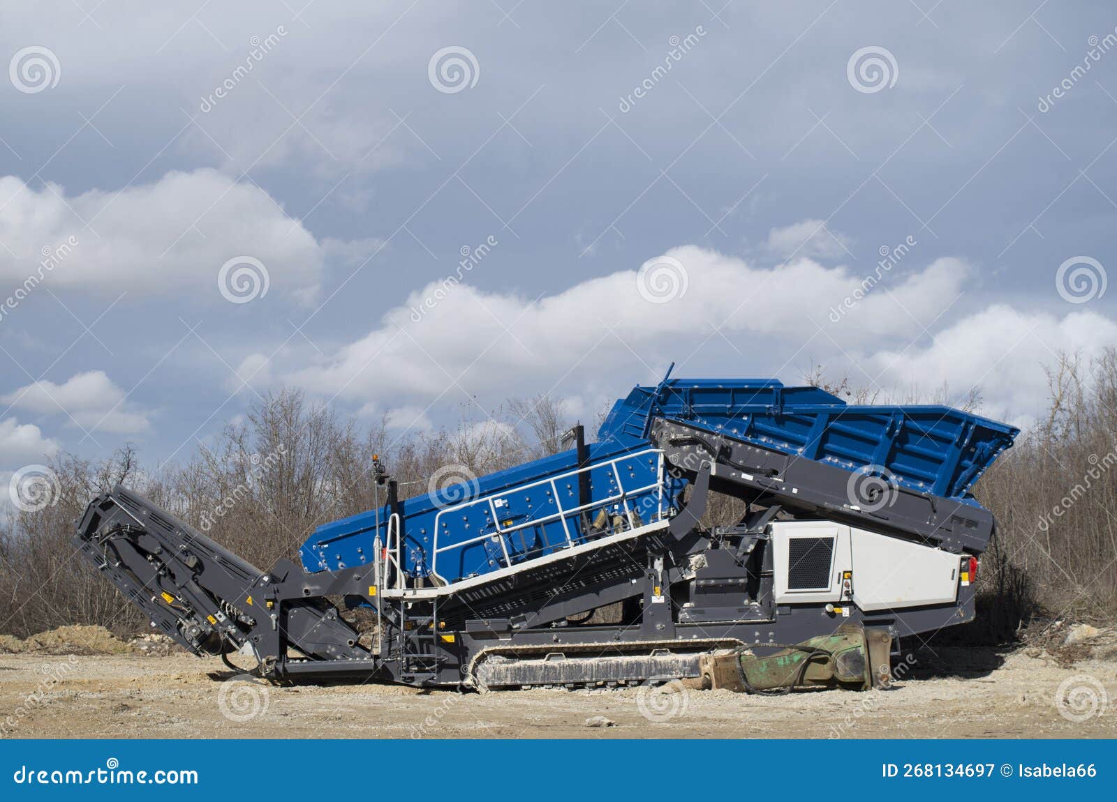 Folded Mobile Scalping Screen Plant Stock Image - Image of plant ...