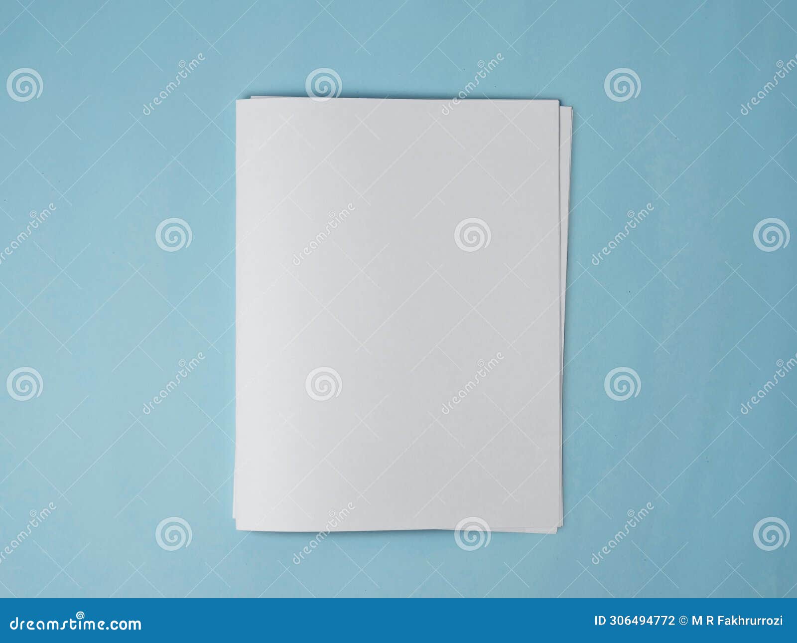 Folded Paper Mock Up, Blank Empty Copy Space White Paper Stock Photo ...