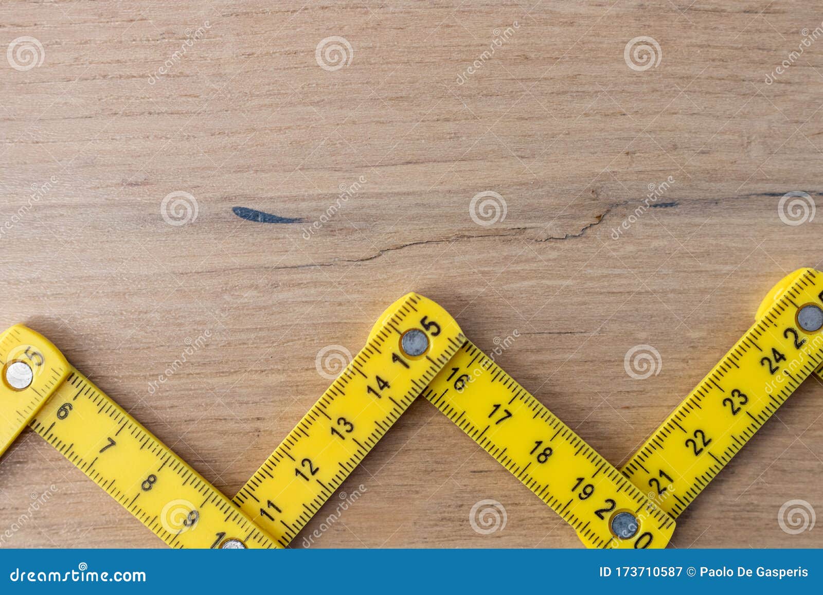 Folding Zig Zag Ruler. Measuring Tape Folding Yellow Open in Zigzag ...