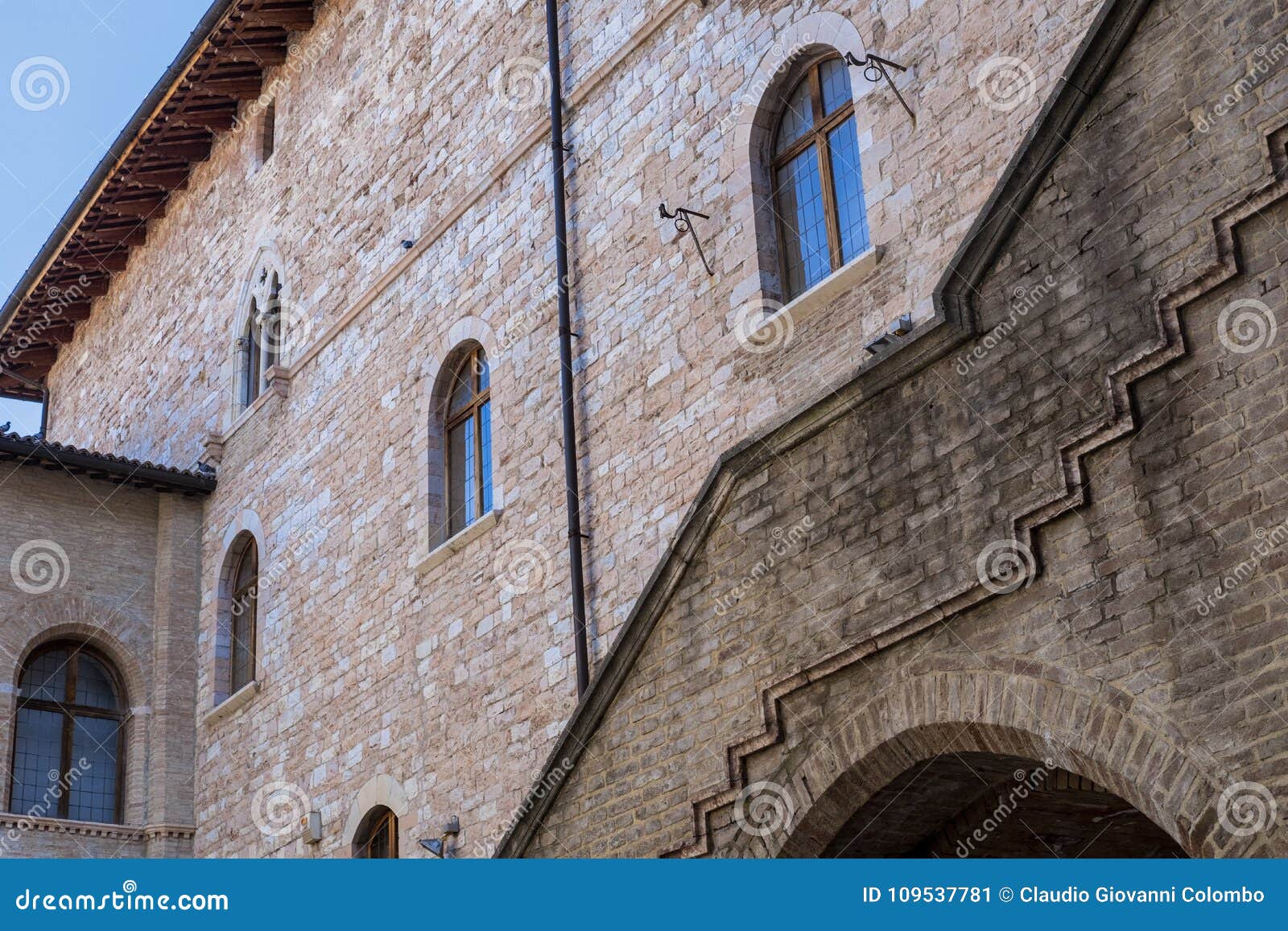 Foligno Perugia, Italia imagen de archivo. Imagen de patio - 109537781