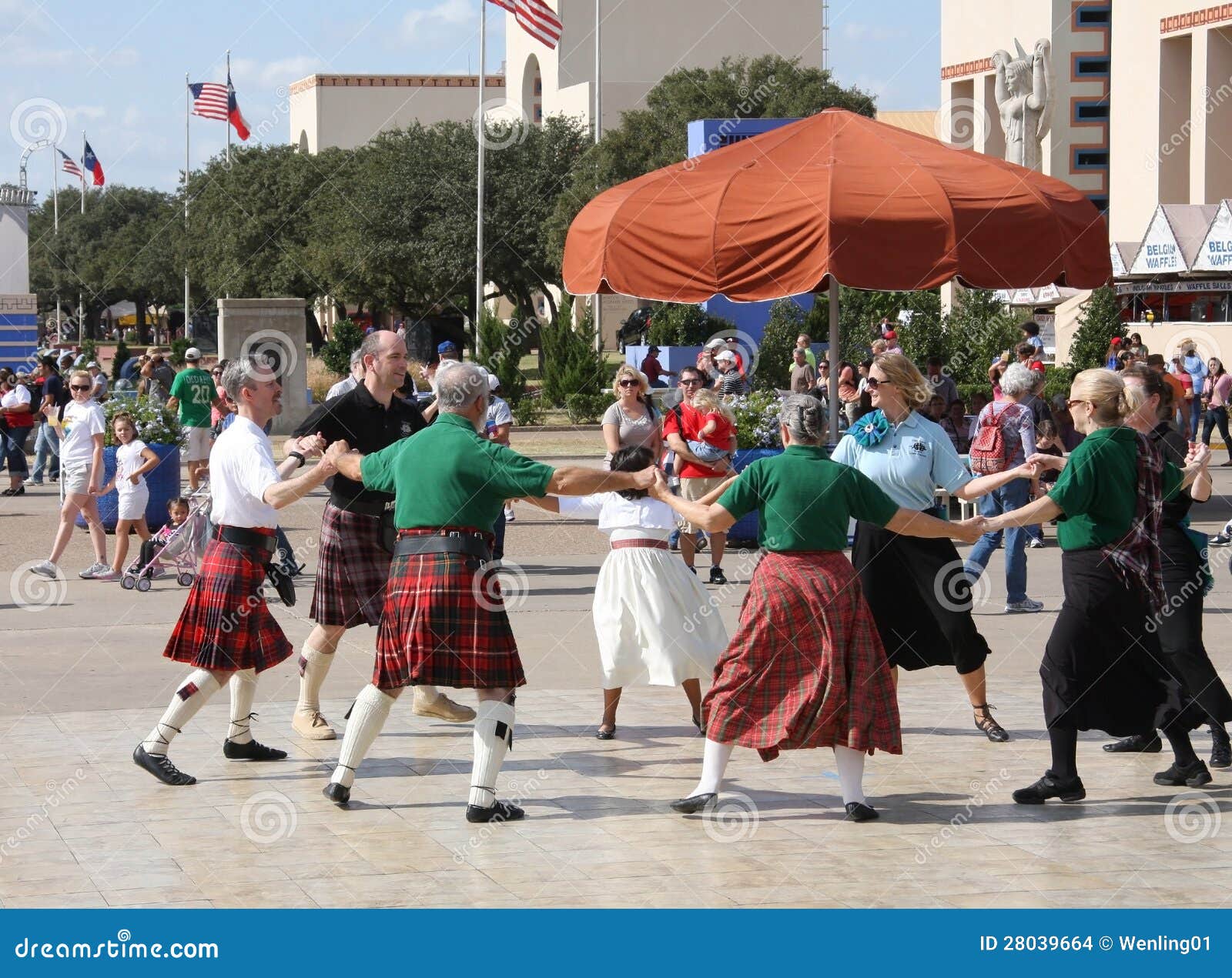 Folk dance editorial stock image. Image of outside, colors - 28039664