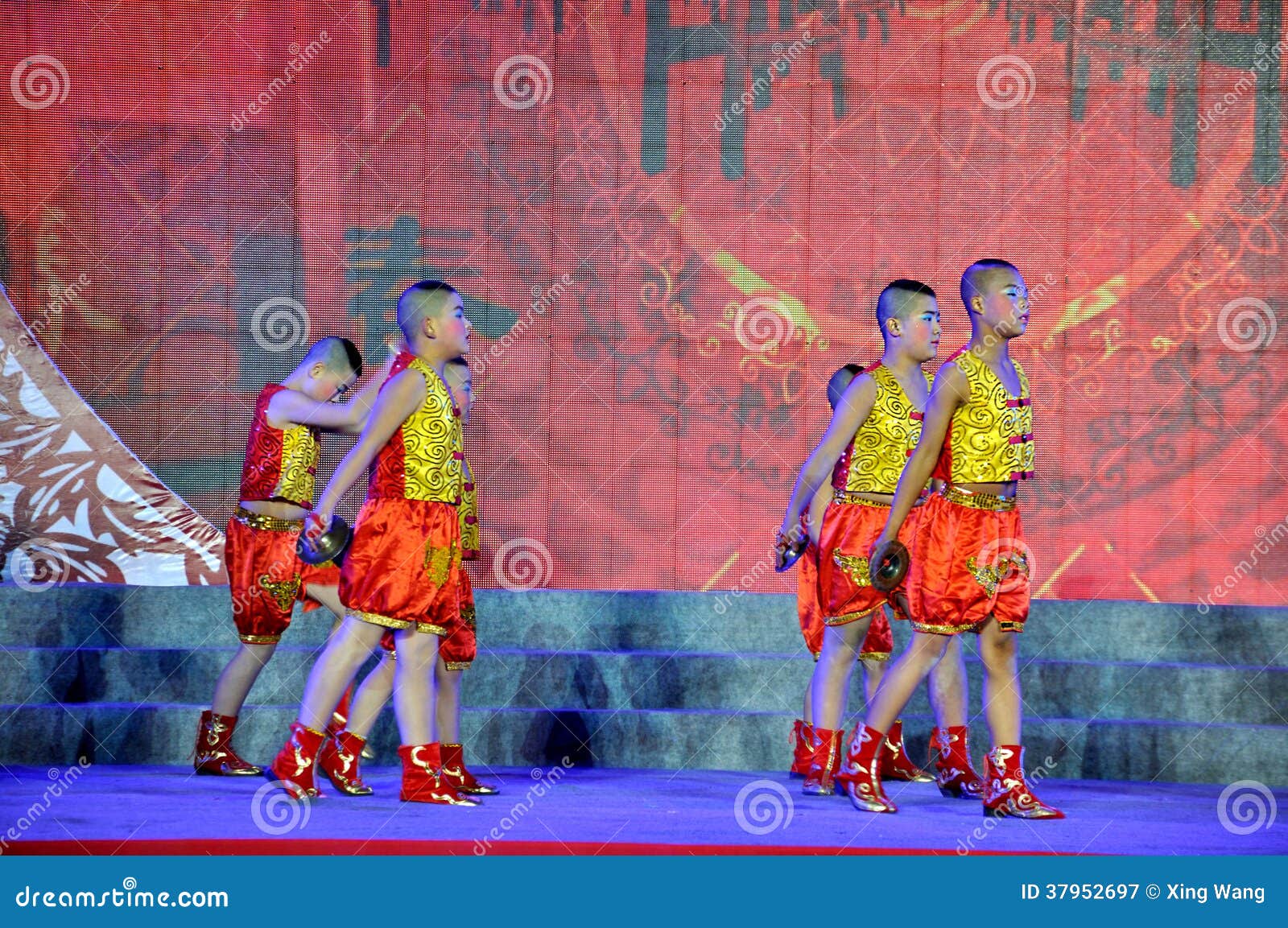 Folk Dance on Lantern Festival Editorial Photography - Image of ...