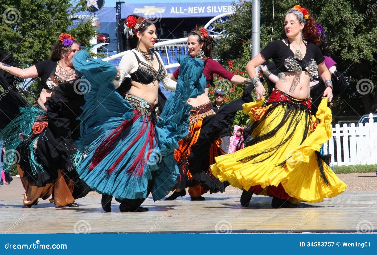 Folk dance editorial photography. Image of show, dancing - 34583757