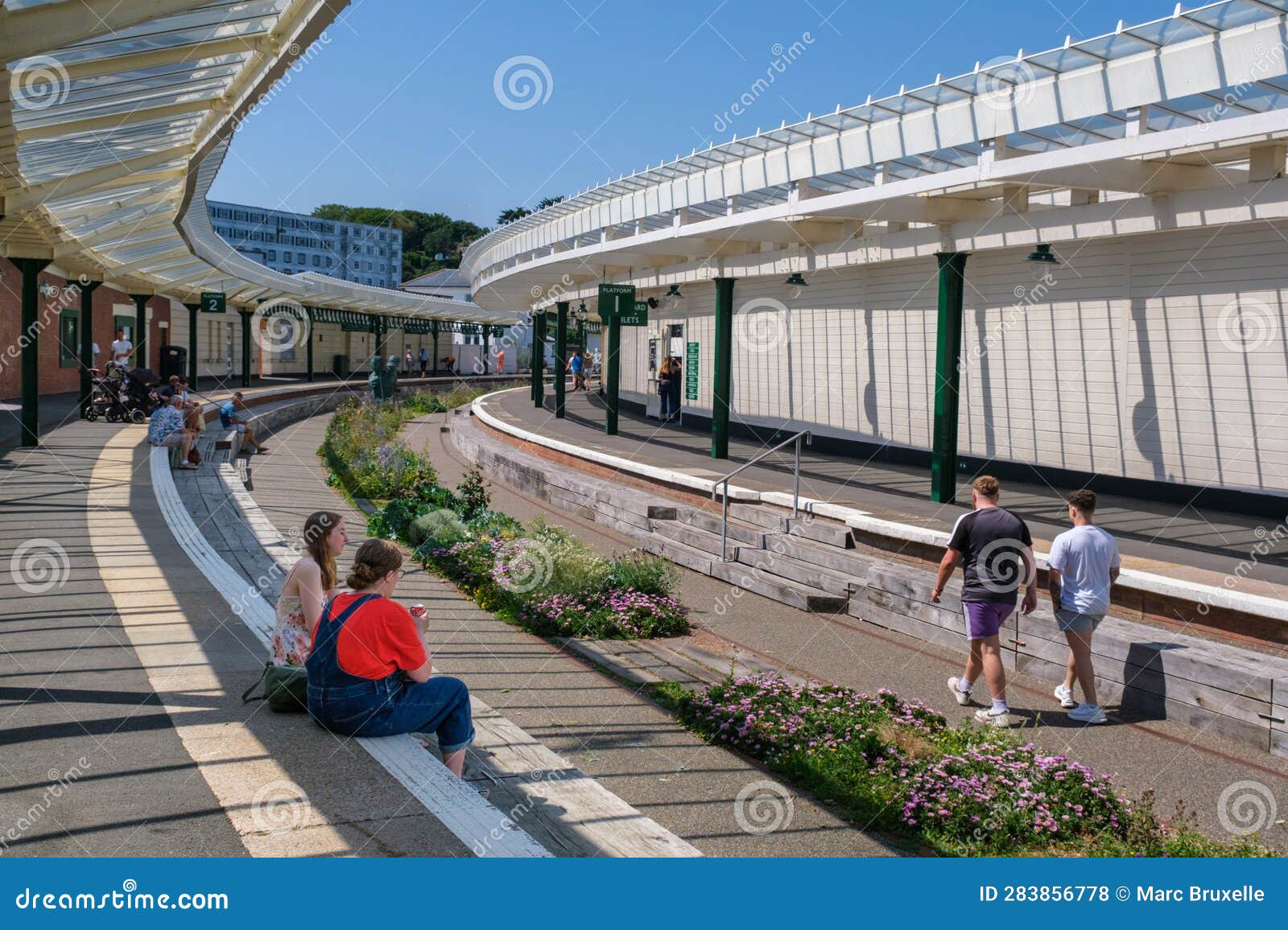 Folkestone Harbour Railway Station Editorial Stock Photo - Image of ...