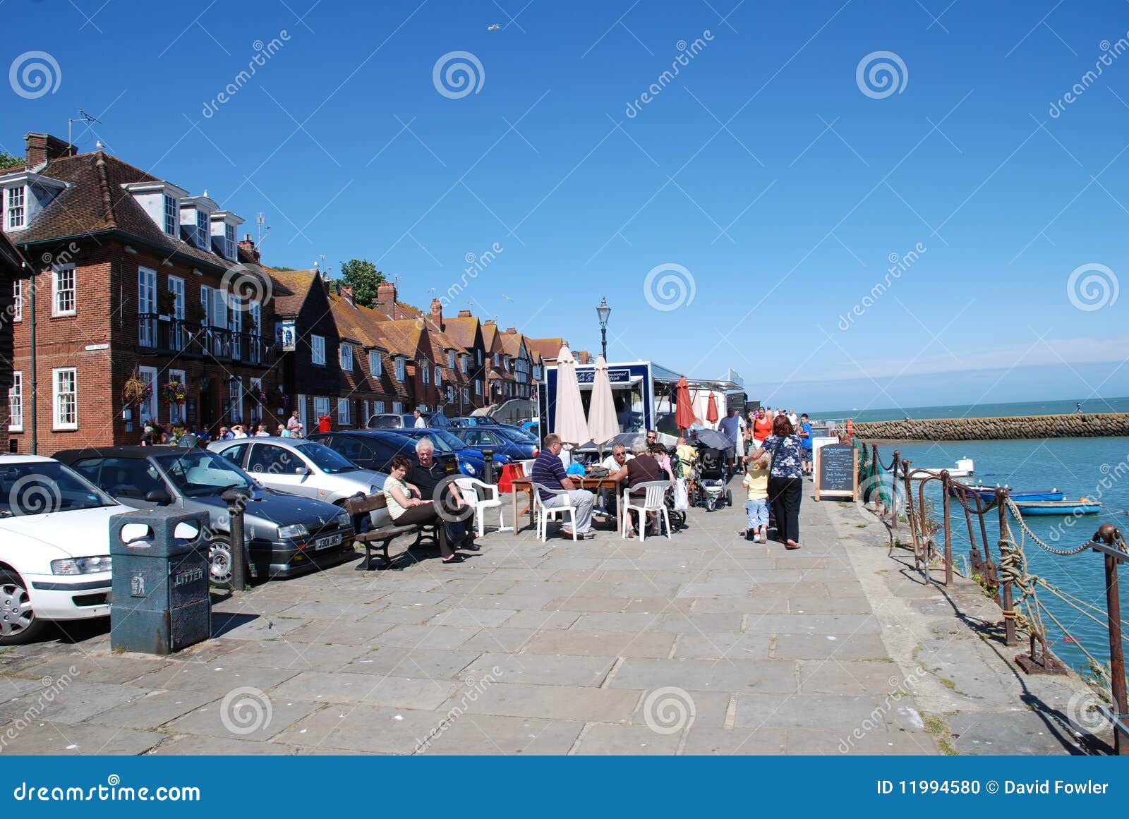 Folkestone seafront editorial image. Image of kent, stone - 11994580