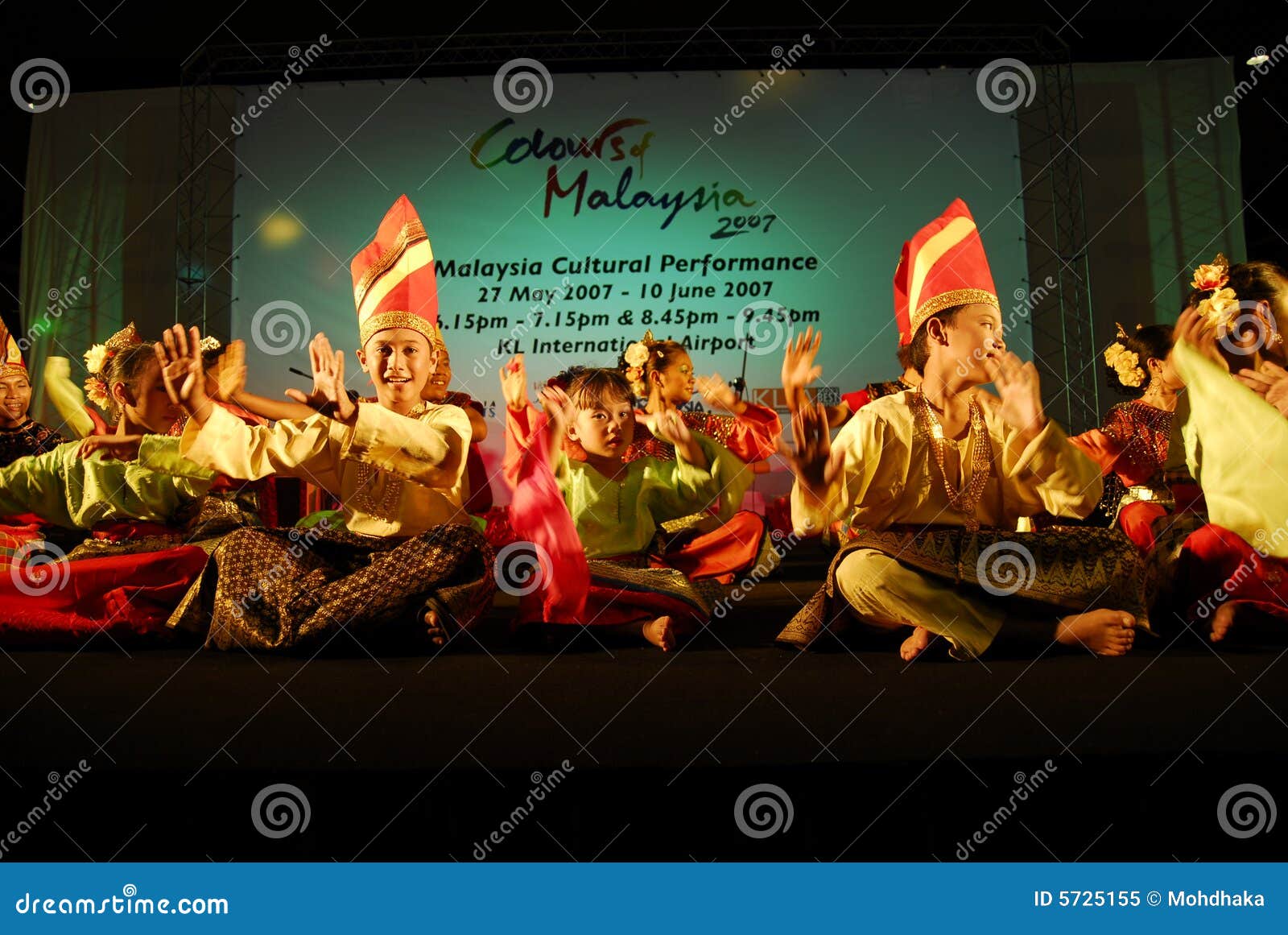 Folklore Dance editorial image. Image of folk, handkerchief - 5725155