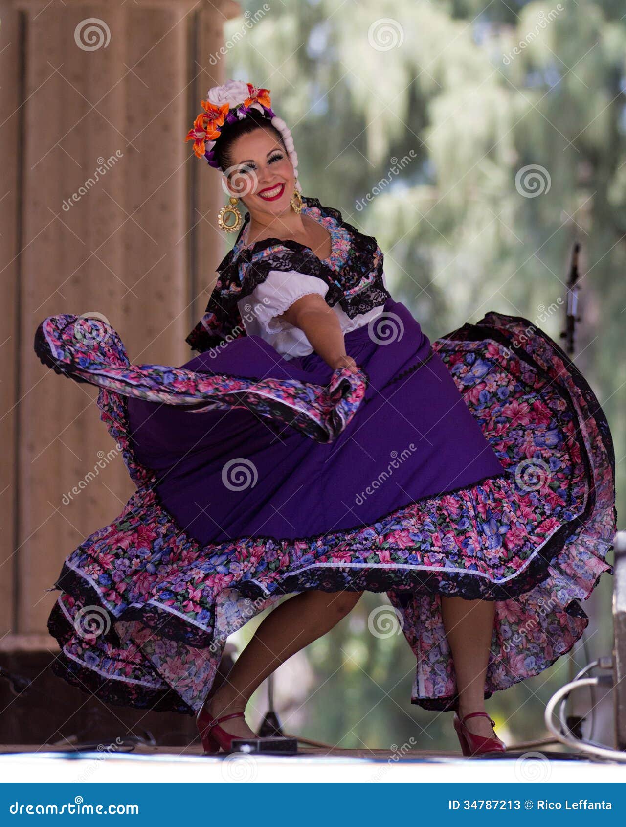 Queen Elizabeth Dancing Stock Photos - Free & Royalty-Free Stock Photos ...