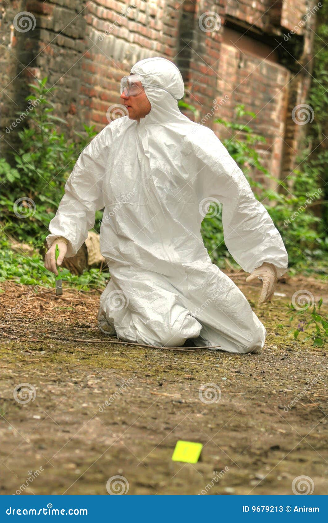 Fonctionnement De Criminaliste Image stock - Image du crime, balai: 9679213