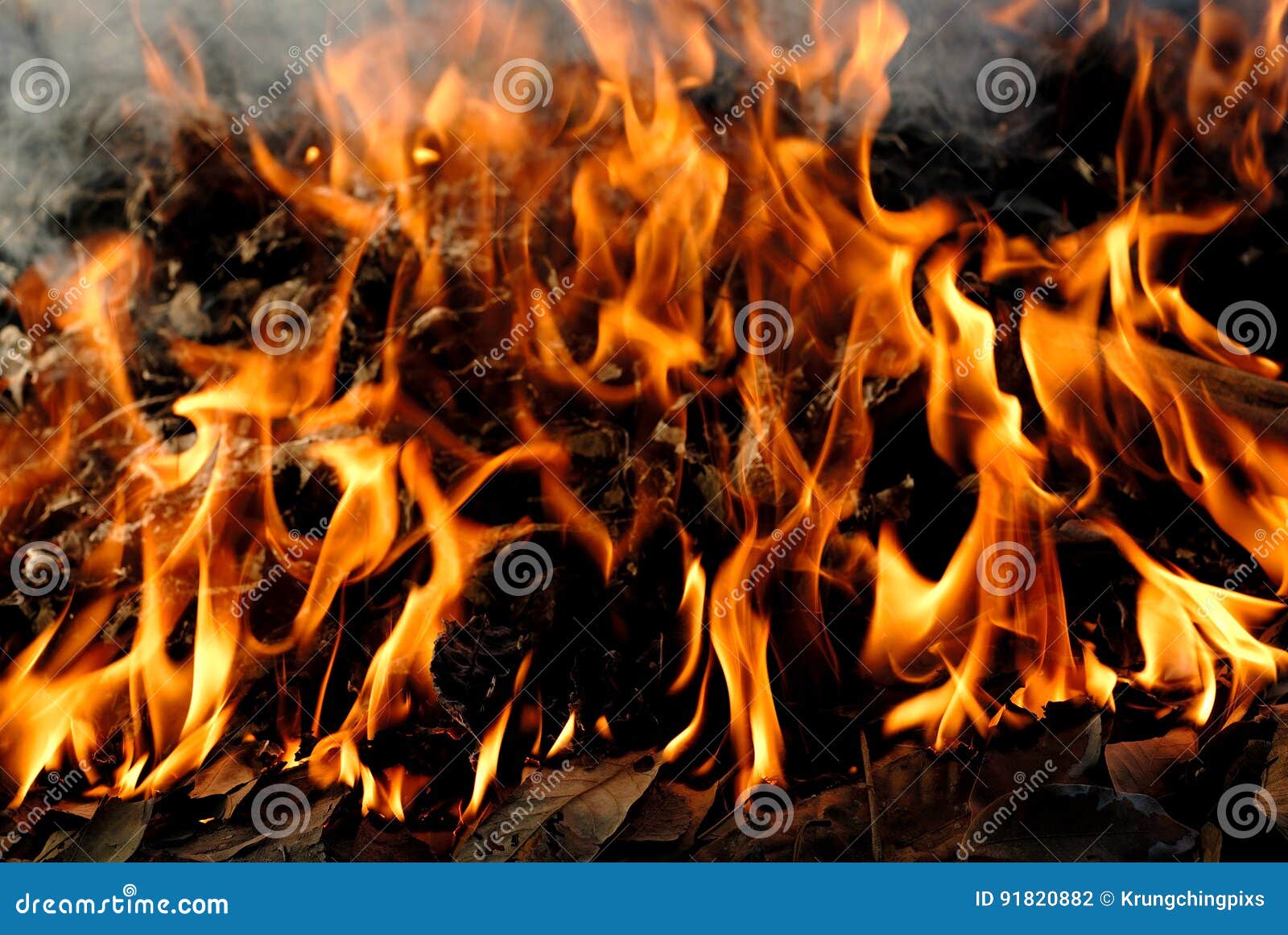 Fond De Cadre Du Feu Photos Stock - Téléchargez 1,393 Photos libres de ...