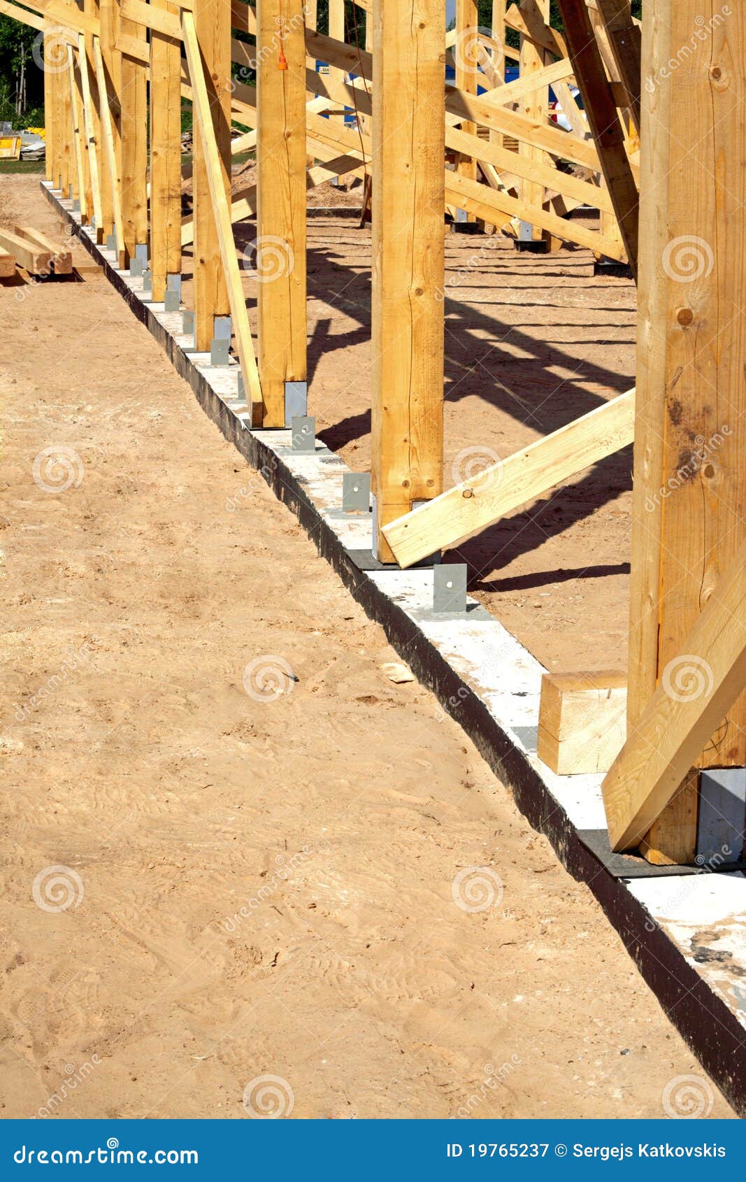 Fondamento immagine stock. Immagine di base, vernice - 19765237