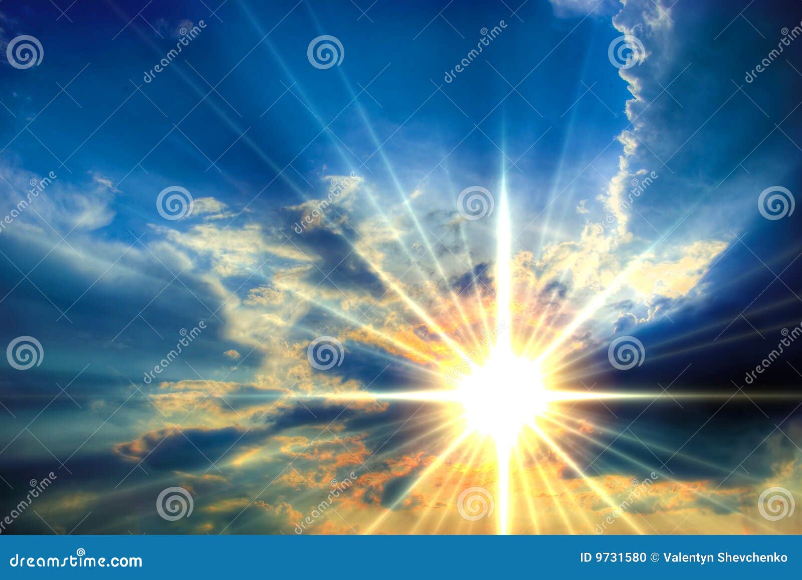 Fondo asoleado del cielo foto de archivo. Imagen de paisaje - 9731580