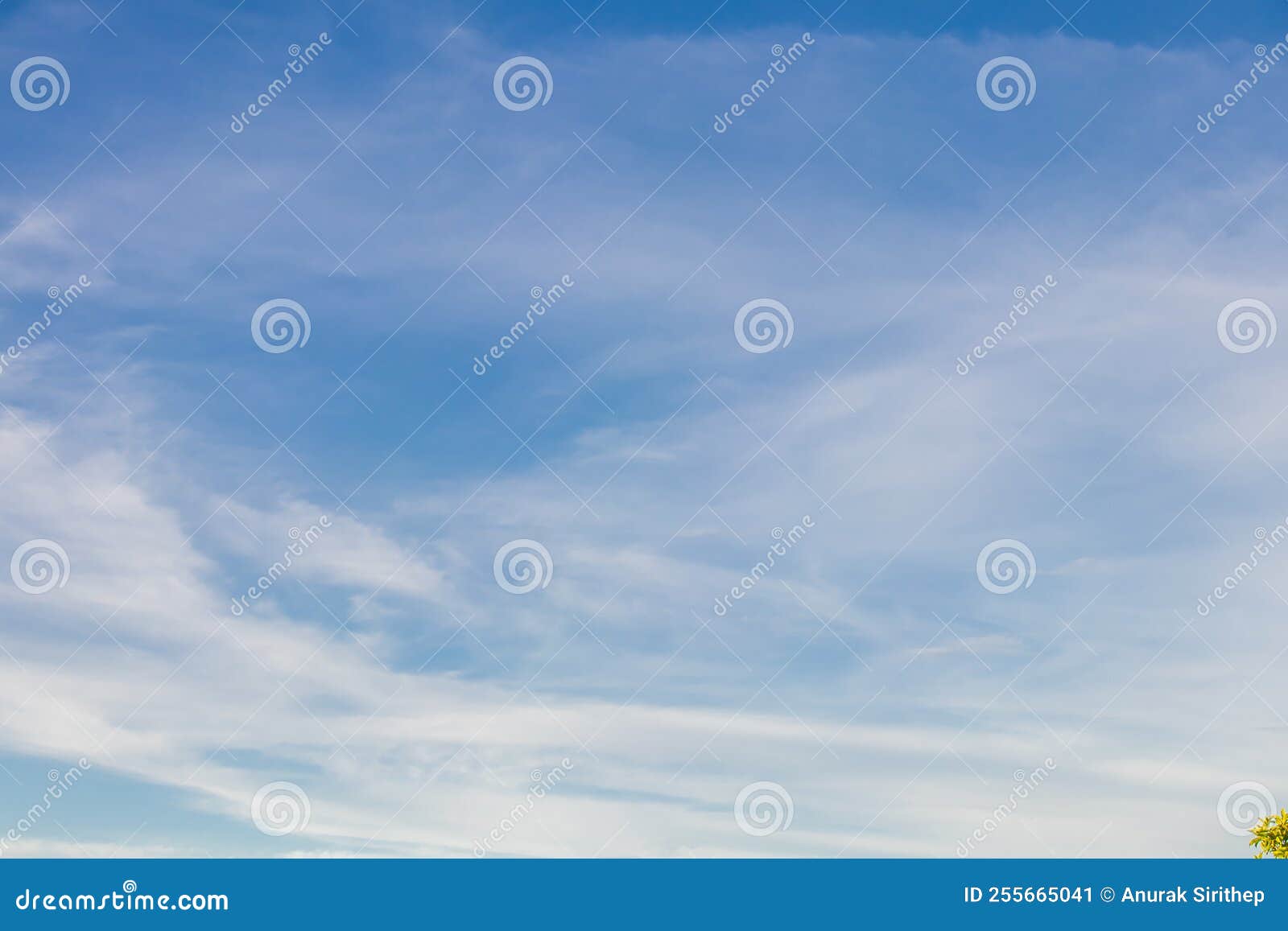 Fondo azul cielo claro imagen de archivo. Imagen de azul - 255665041