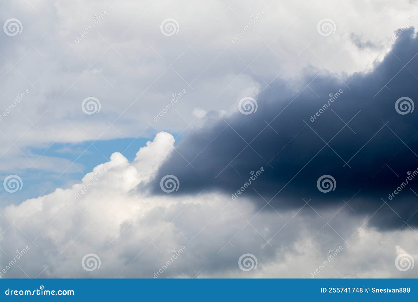 Fondo Azul Del Cielo Con Nubes. Foto de archivo - Imagen de nublado ...