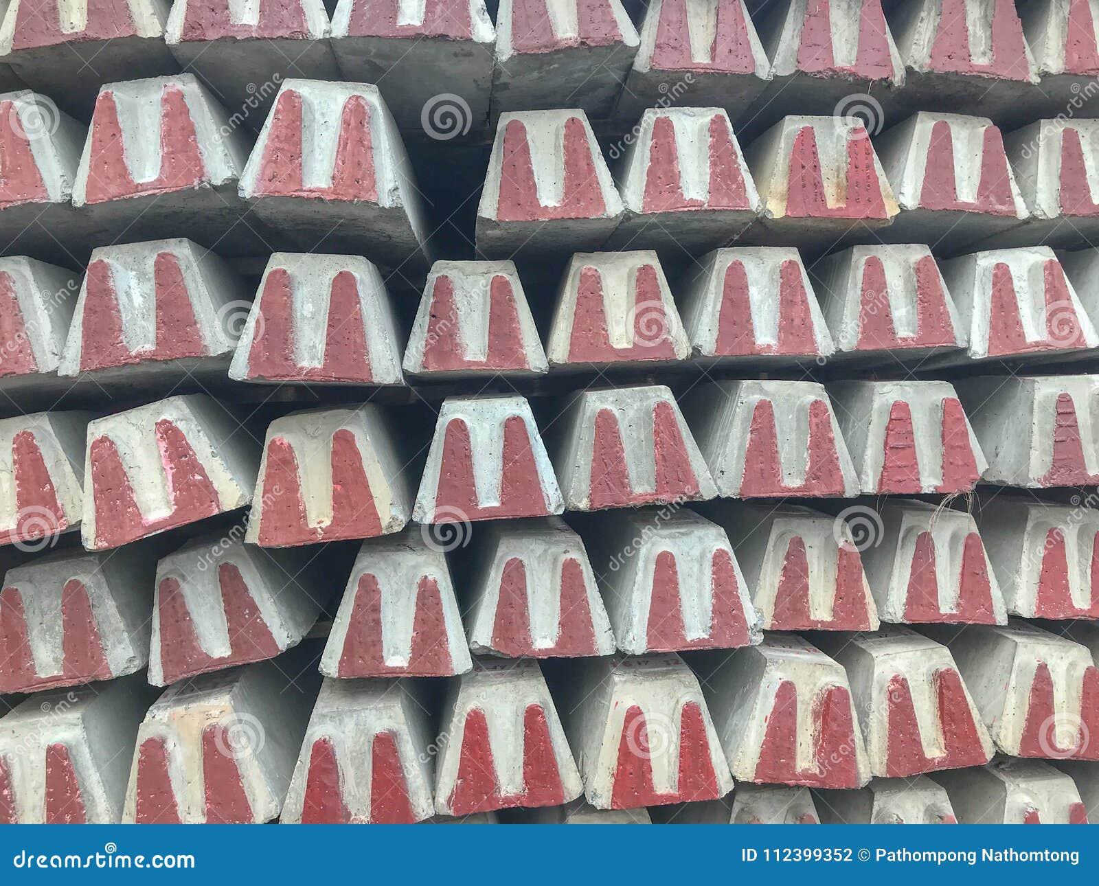 Fondo Concreto Della Ferrovia Della Traversina Della Pila Fotografia ...