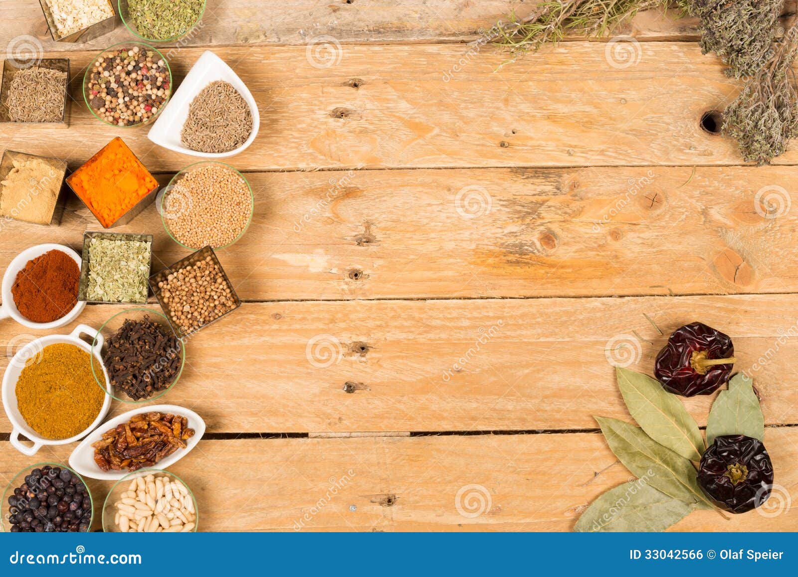Fondo de los condimentos foto de archivo. Imagen de tazas - 33042566