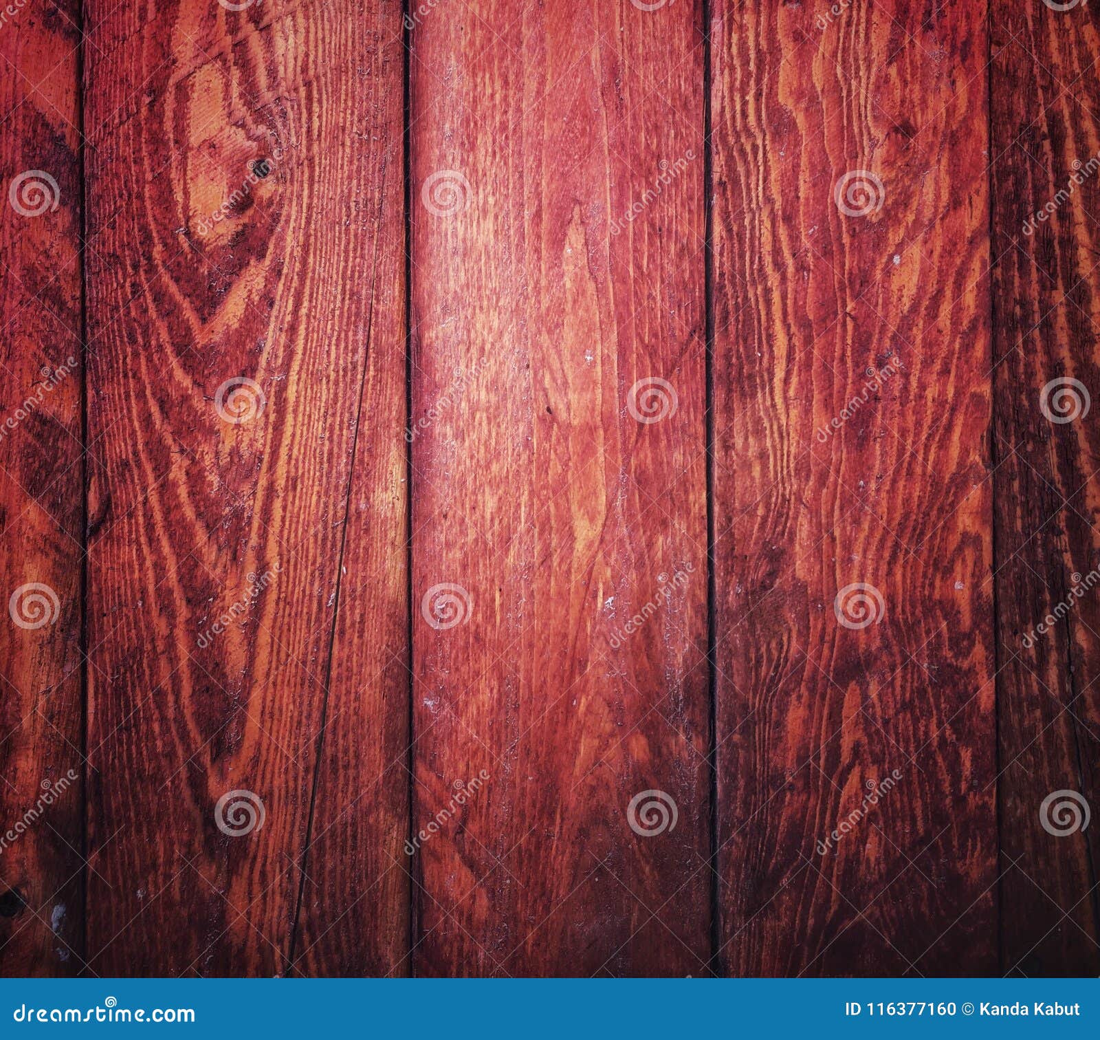 Fondo de madera rojo foto de archivo. Imagen de liso - 116377160