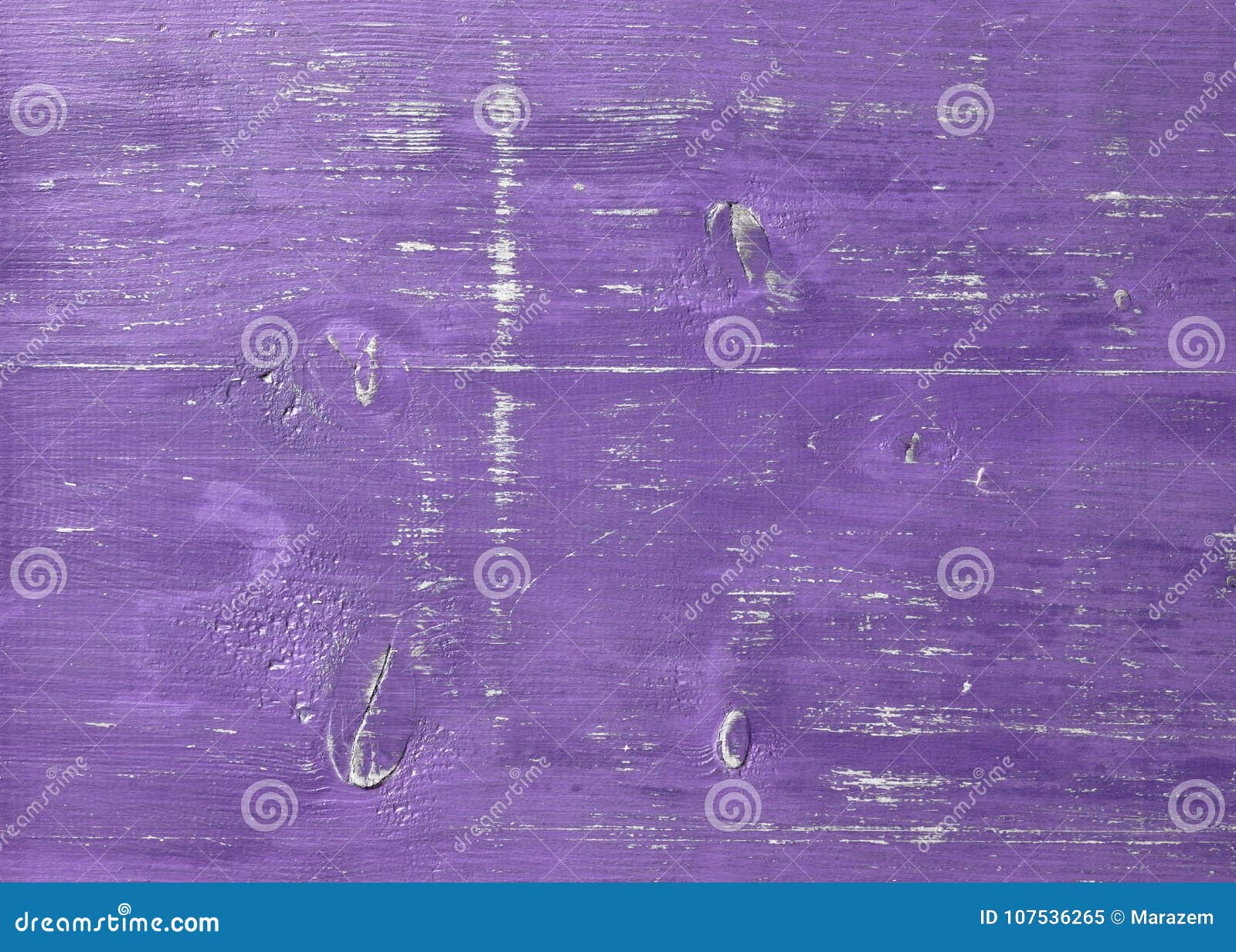 Fondo de madera violeta imagen de archivo. Imagen de material - 107536265