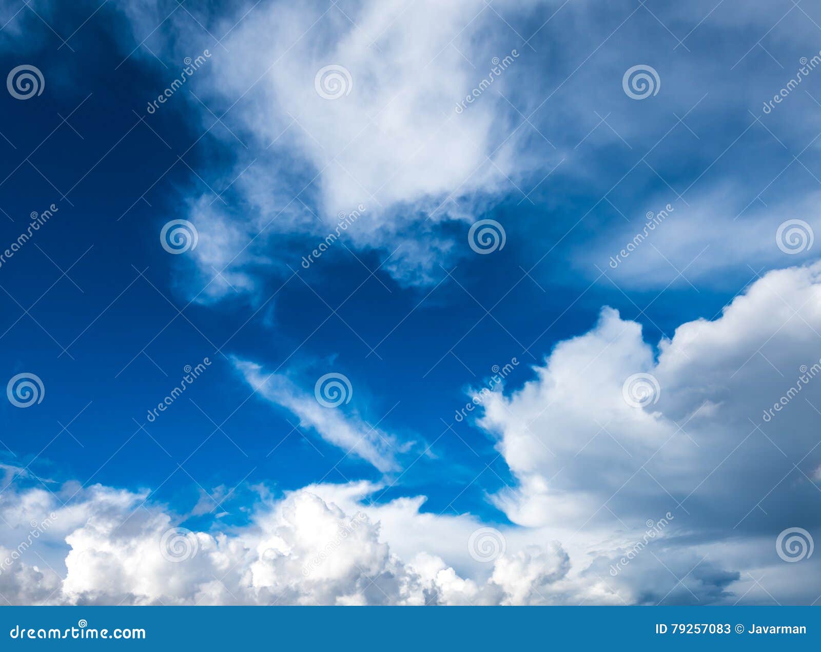 Fondo del cielo nublado imagen de archivo. Imagen de nubes - 79257083