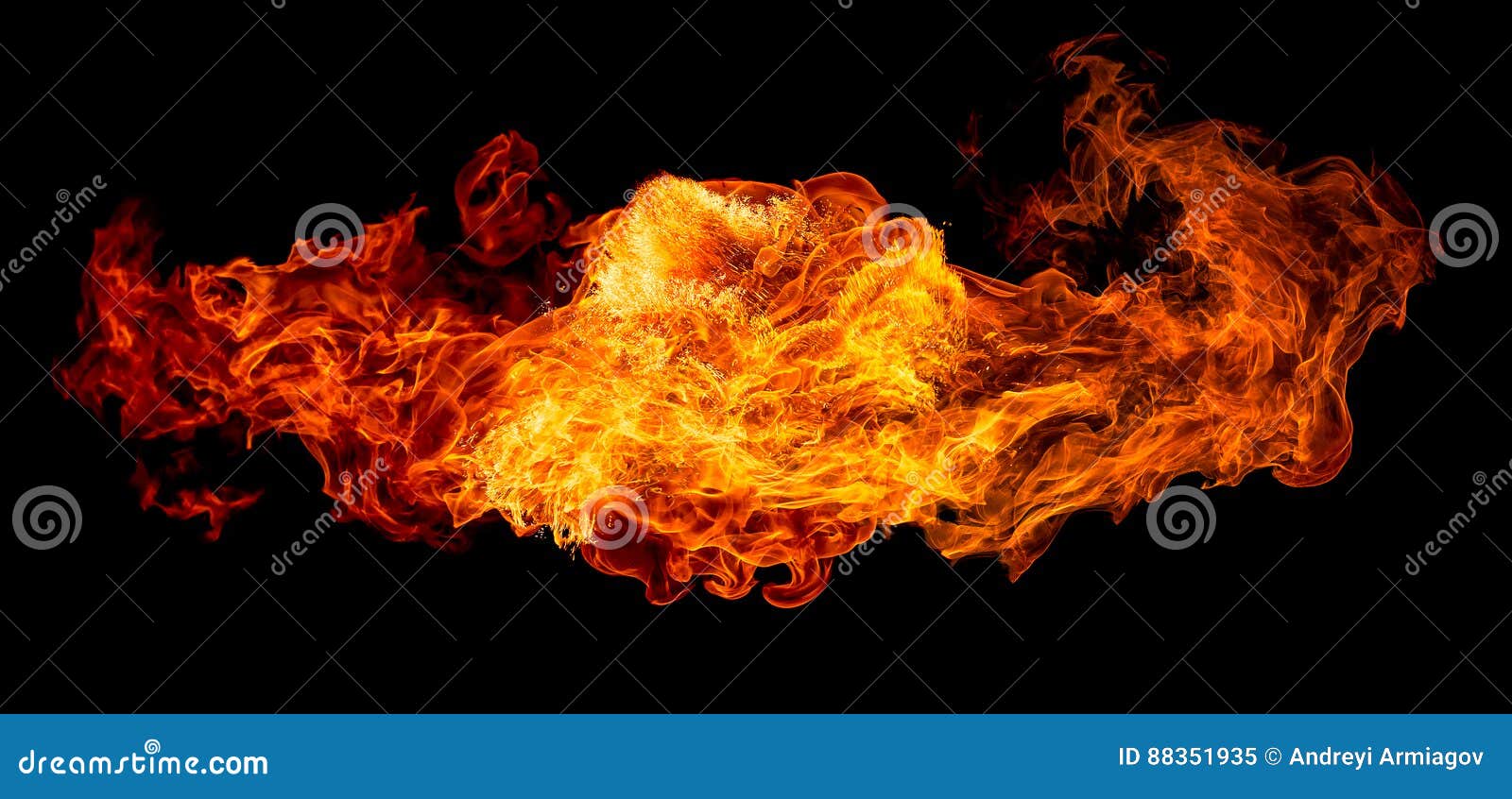 Fondo negro aislado fuego imagen de archivo. Imagen de bomba - 88351935