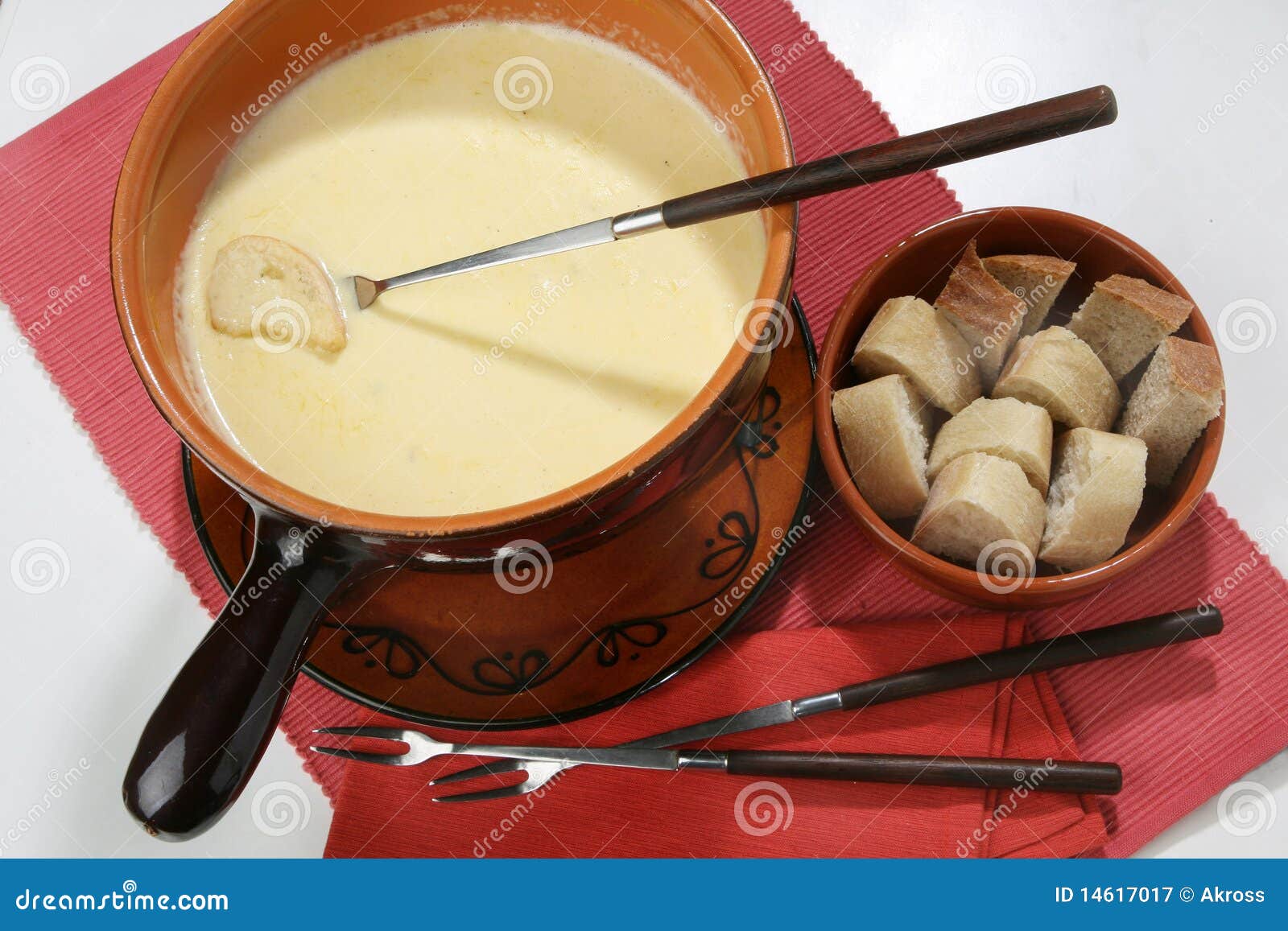 Fonduta di formaggio immagine stock. Immagine di alimento - 14617017