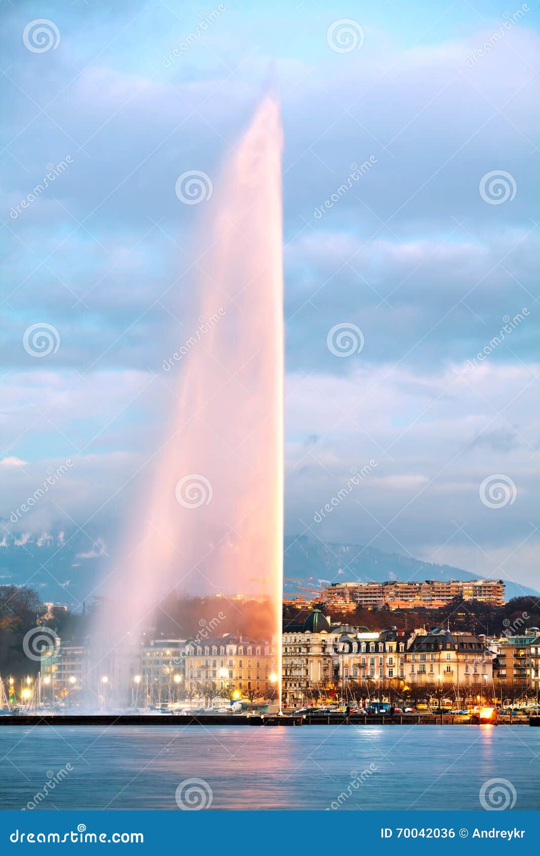 Fontaine D'eau De Genève (d'Eau De Jet) Photo éditorial - Image du ...