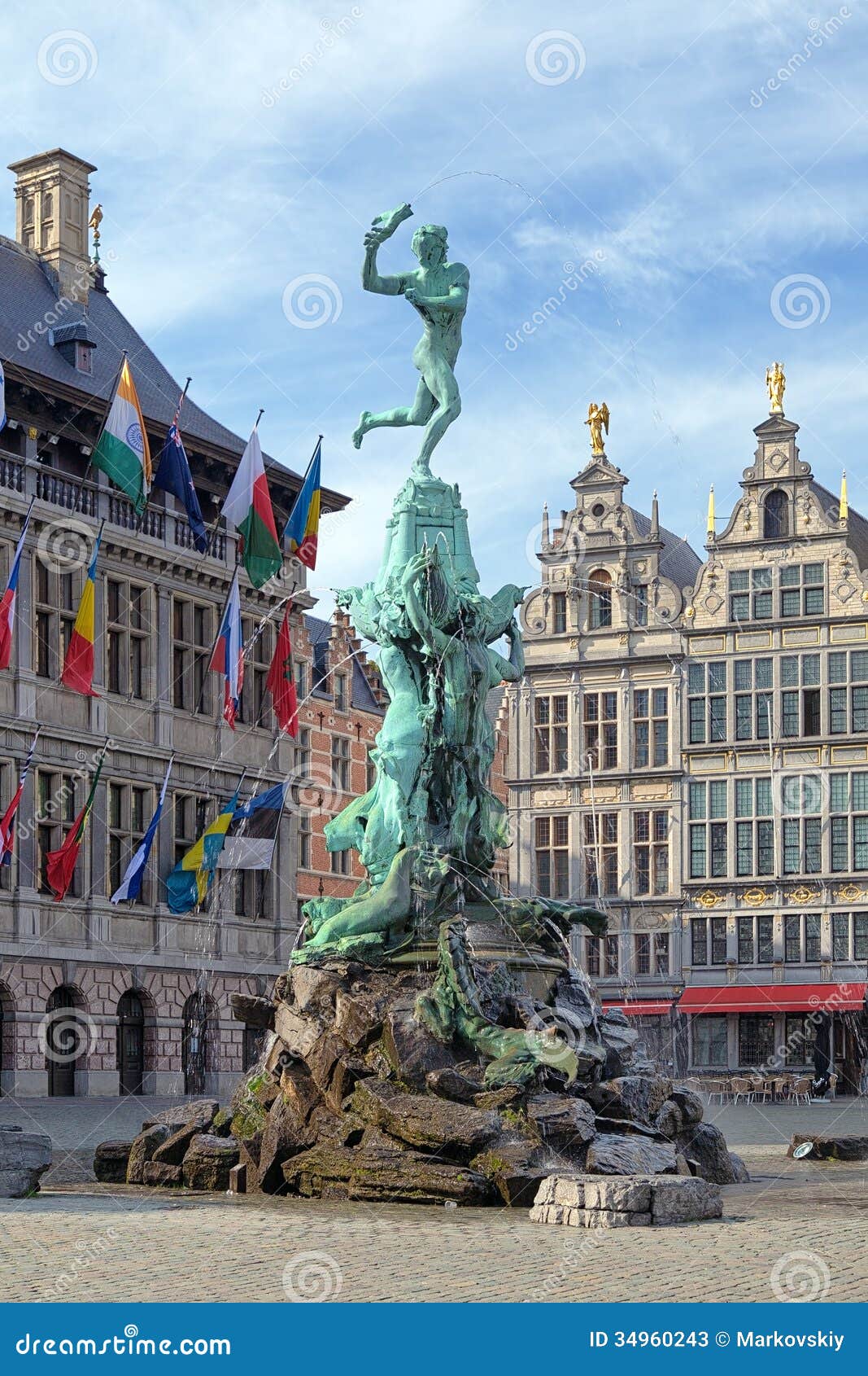 Fontana Di Brabo a Anversa, Belgio Immagine Stock - Immagine di fiandre ...