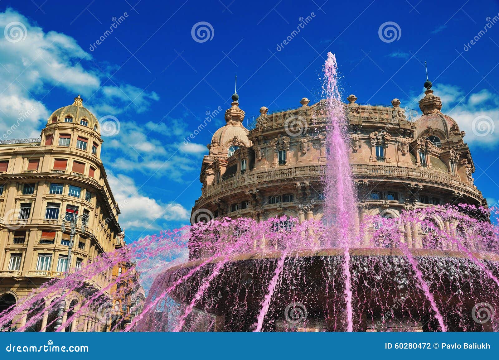 Fontana Rosa Su Piazza De Ferrari a Genova Fotografia Stock - Immagine ...
