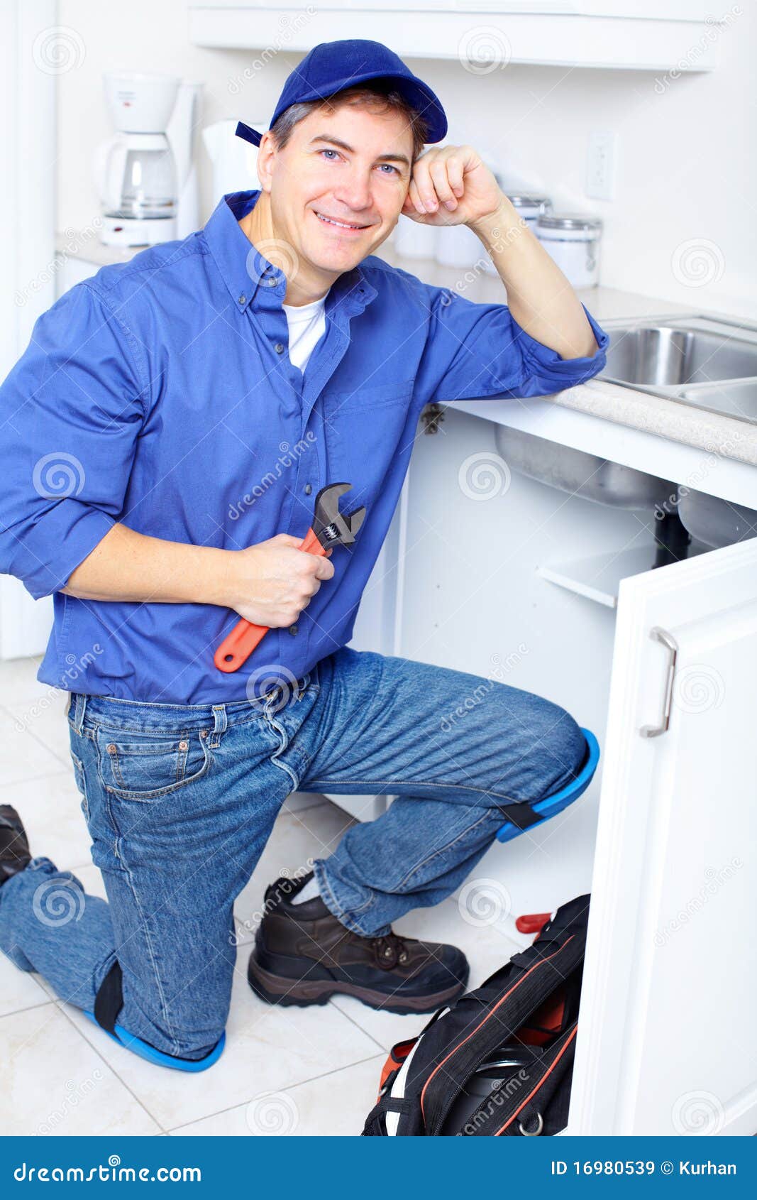 Fontanero imagen de archivo. Imagen de cocina, interior - 16980539