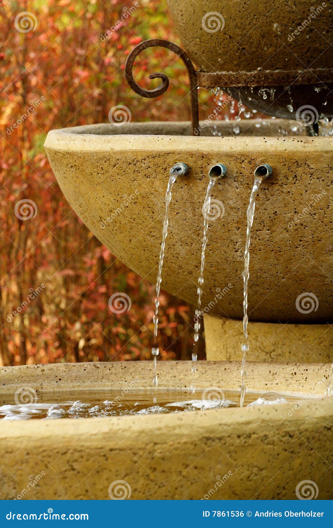 Fonte de água foto de stock. Imagem de cascata, respingo - 7861536