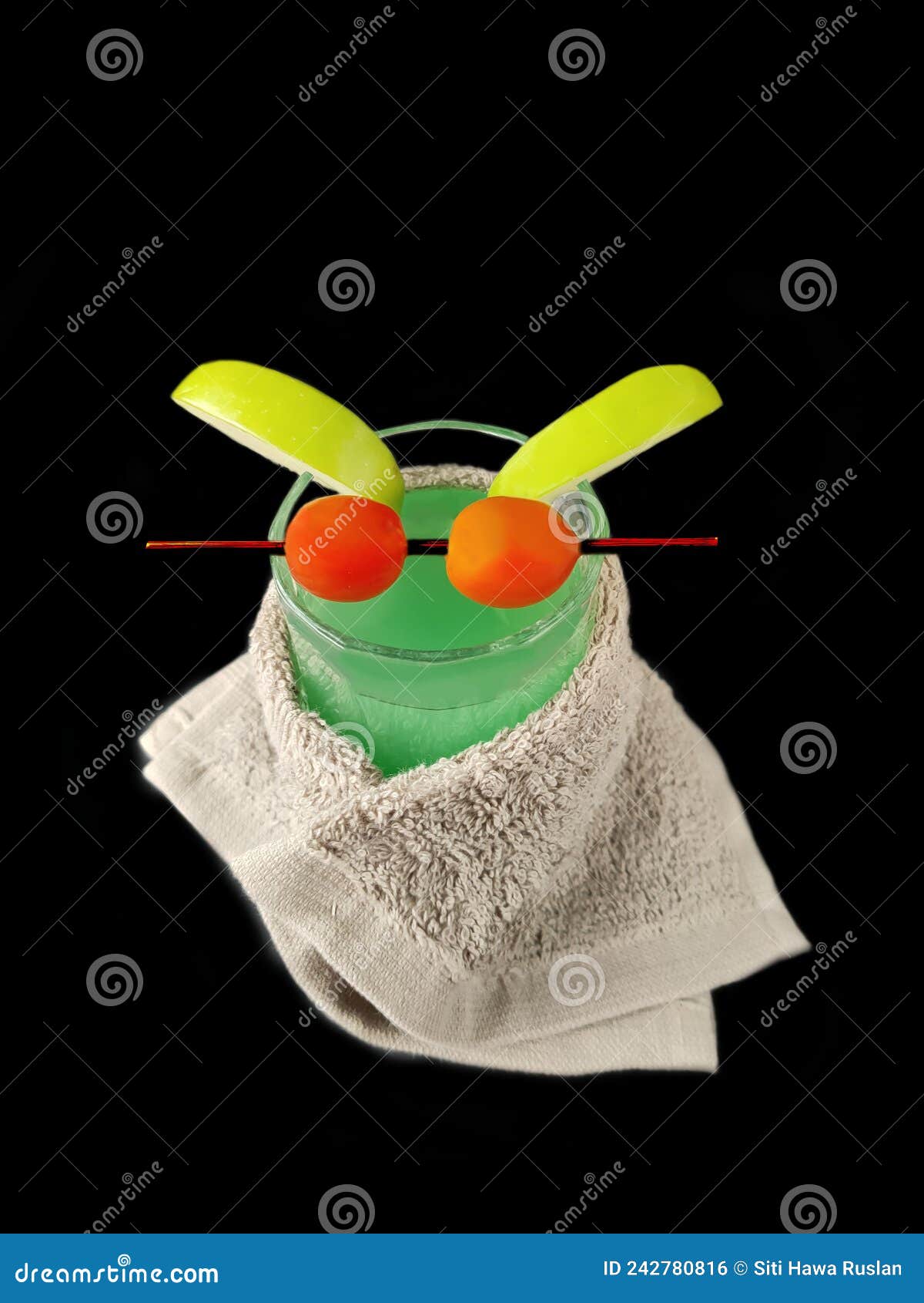 Food Art Portraying Alien Being Stock Photo - Image of alien, seni ...