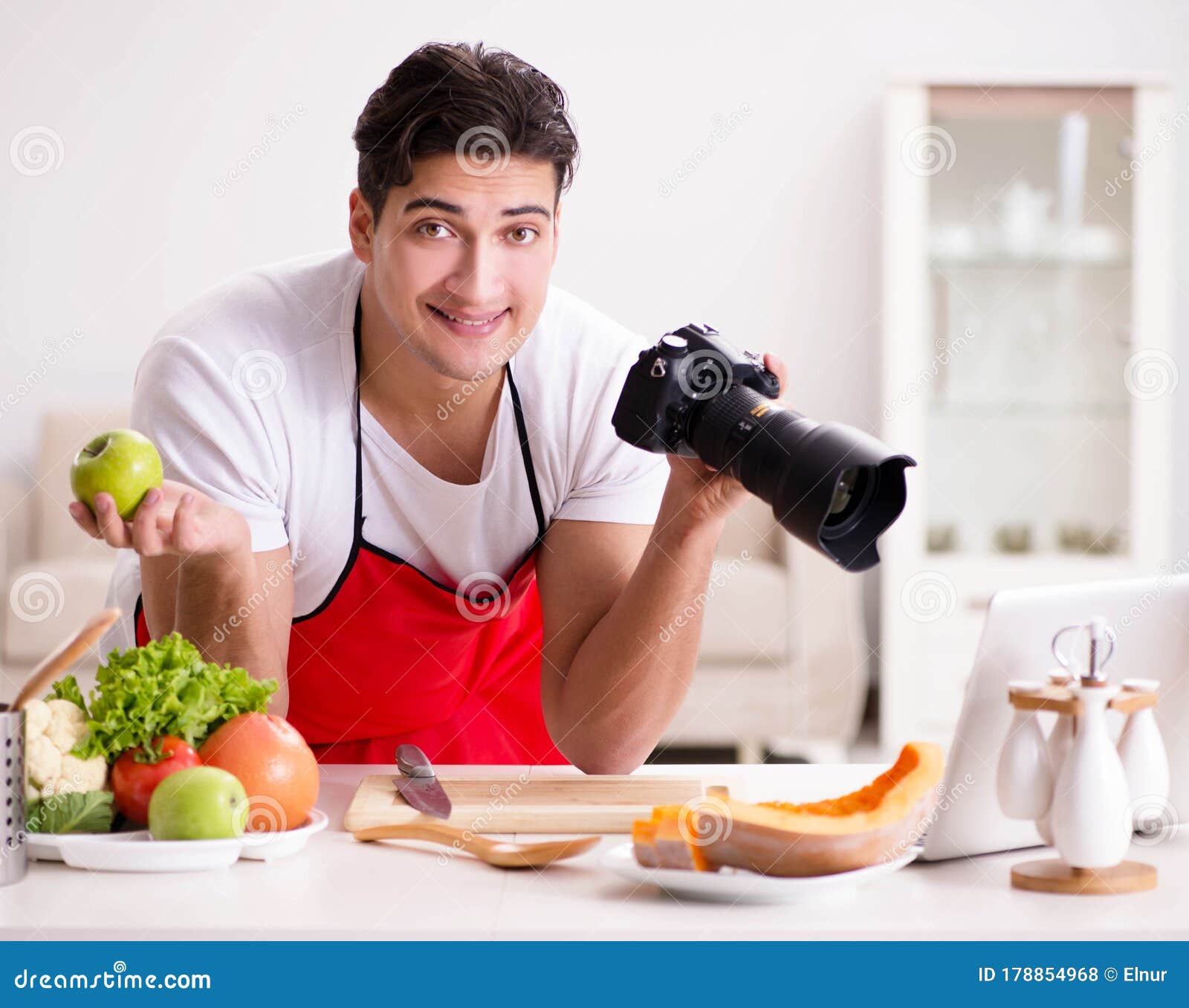 Food Blogger Working in the Kitchen Stock Photo - Image of hobby ...