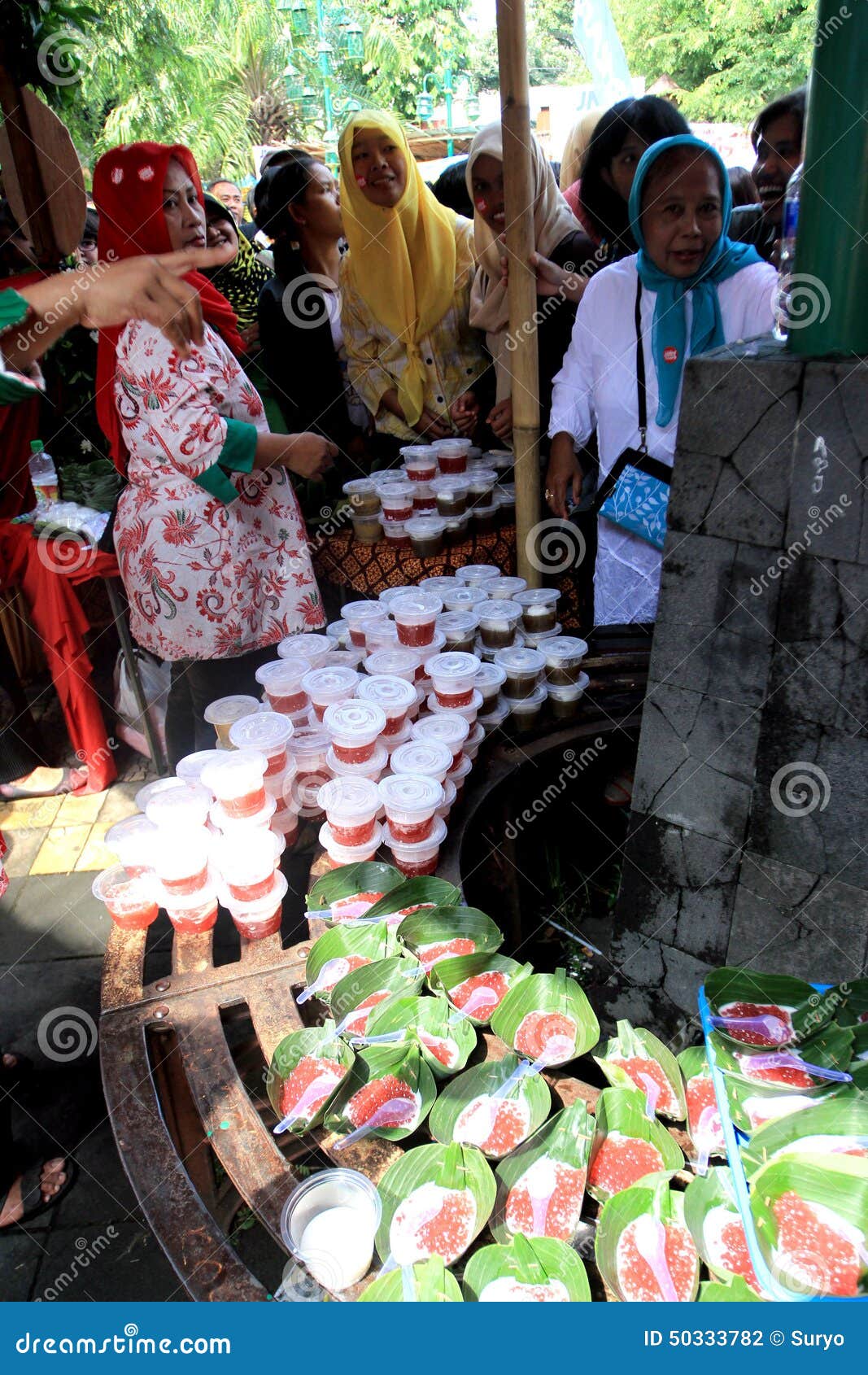 Food festivals editorial photography. Image of central - 50333782