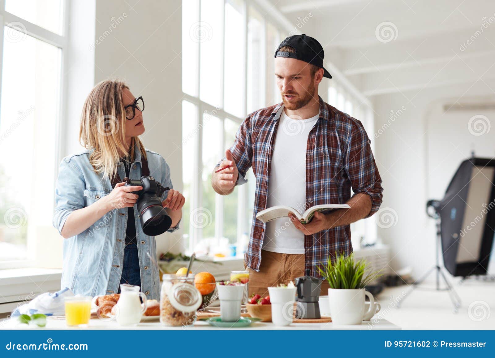 Food-shooting process stock photo. Image of foodstylist - 95721602