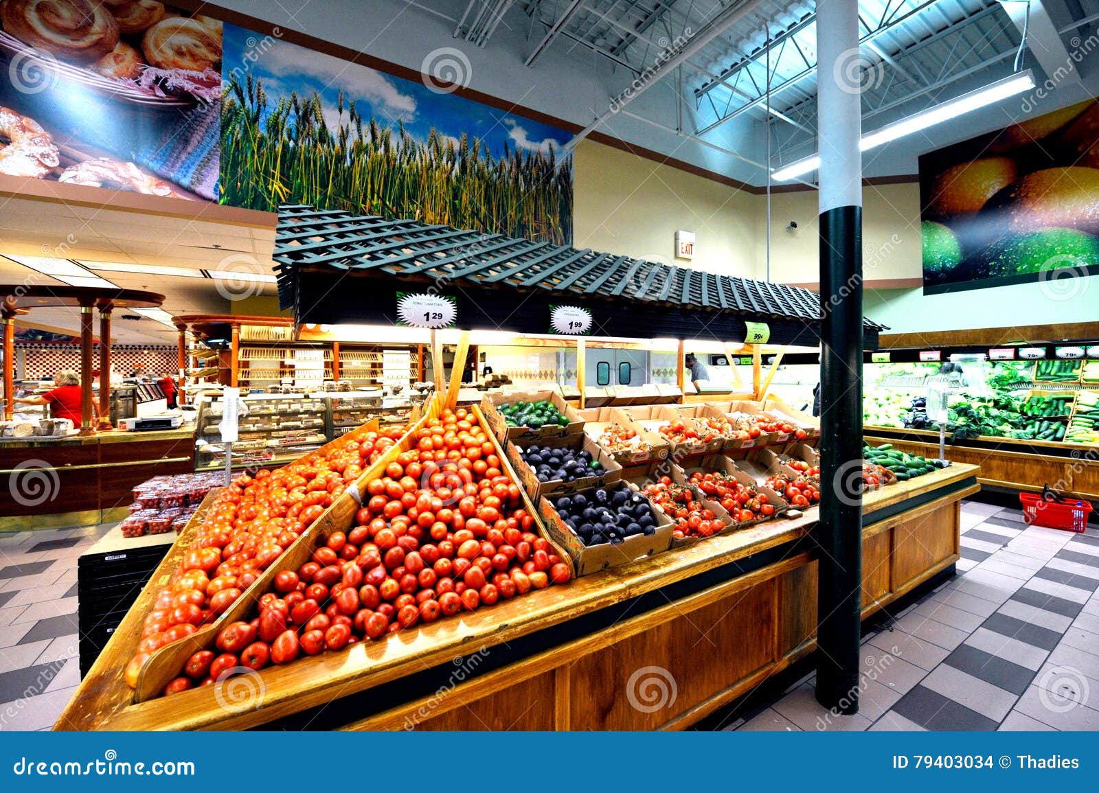 Food Store editorial stock image. Image of green, busse - 79403034