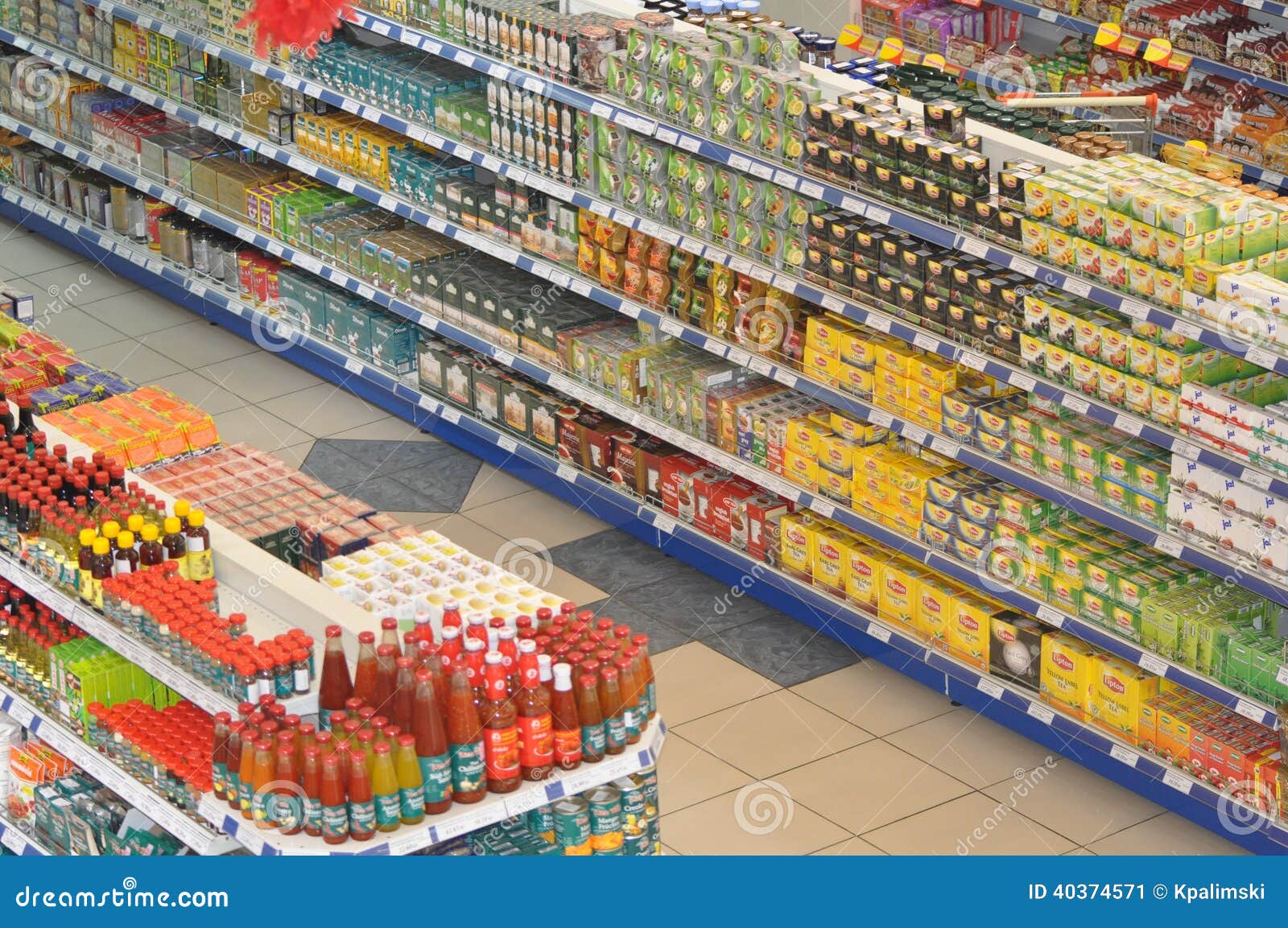 Food Supermarket editorial photo. Image of shoppers, market - 40374571