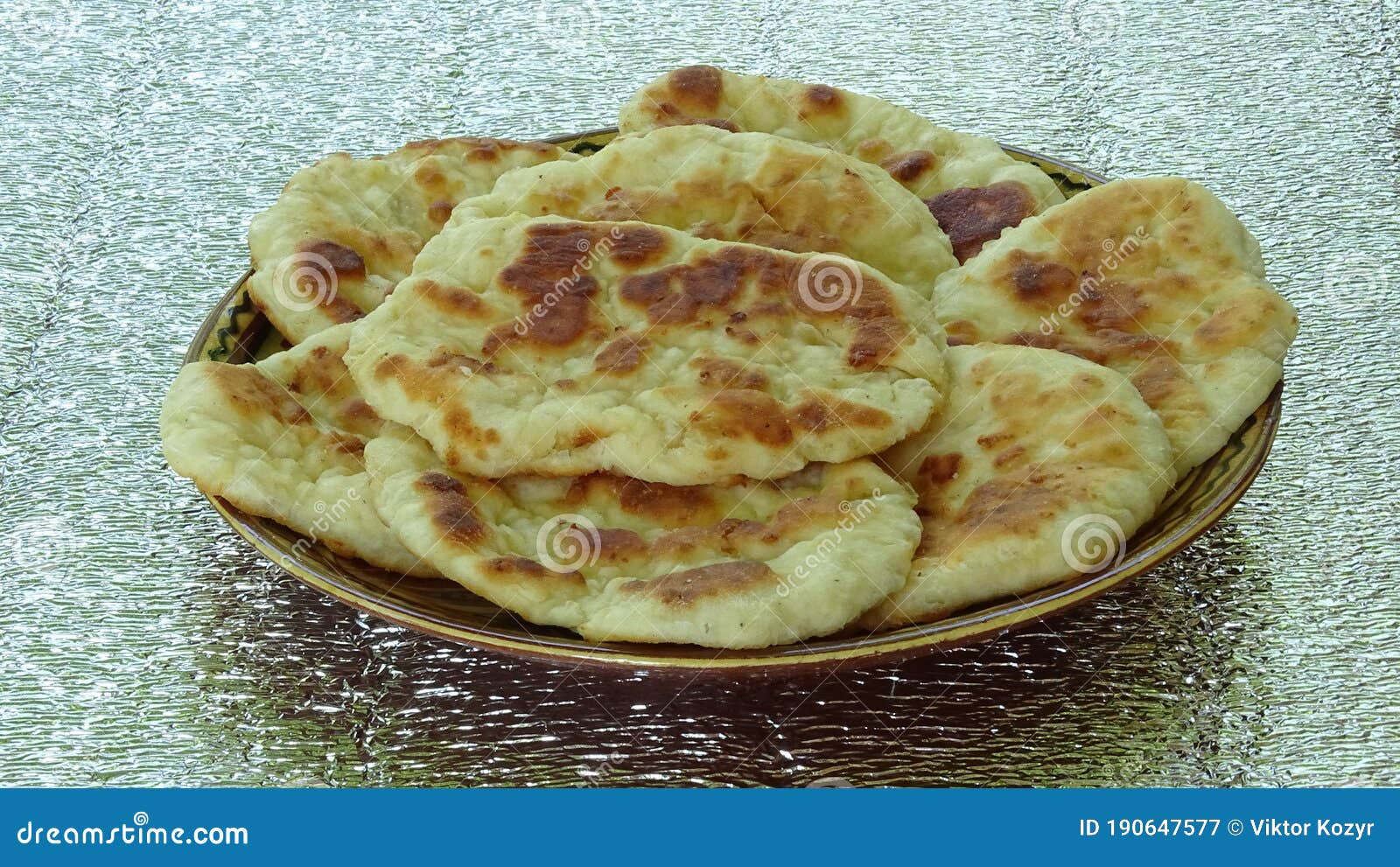Food. Uzbek Flatbread in a Large Plate. Background Picture Stock Image ...