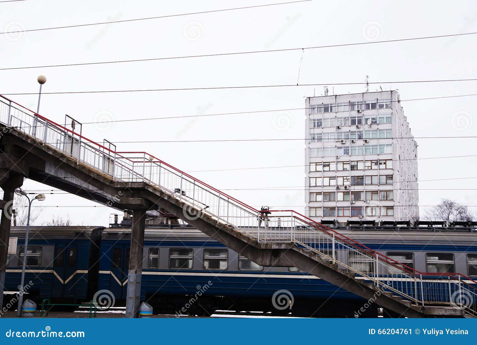 Foot-bridge and big house stock image. Image of flyover - 66204761