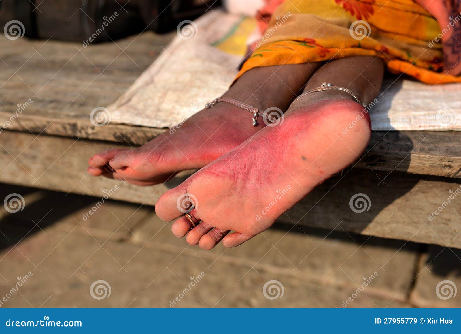 Foot of Indian Lady stock image. Image of beauty, devout - 27955779