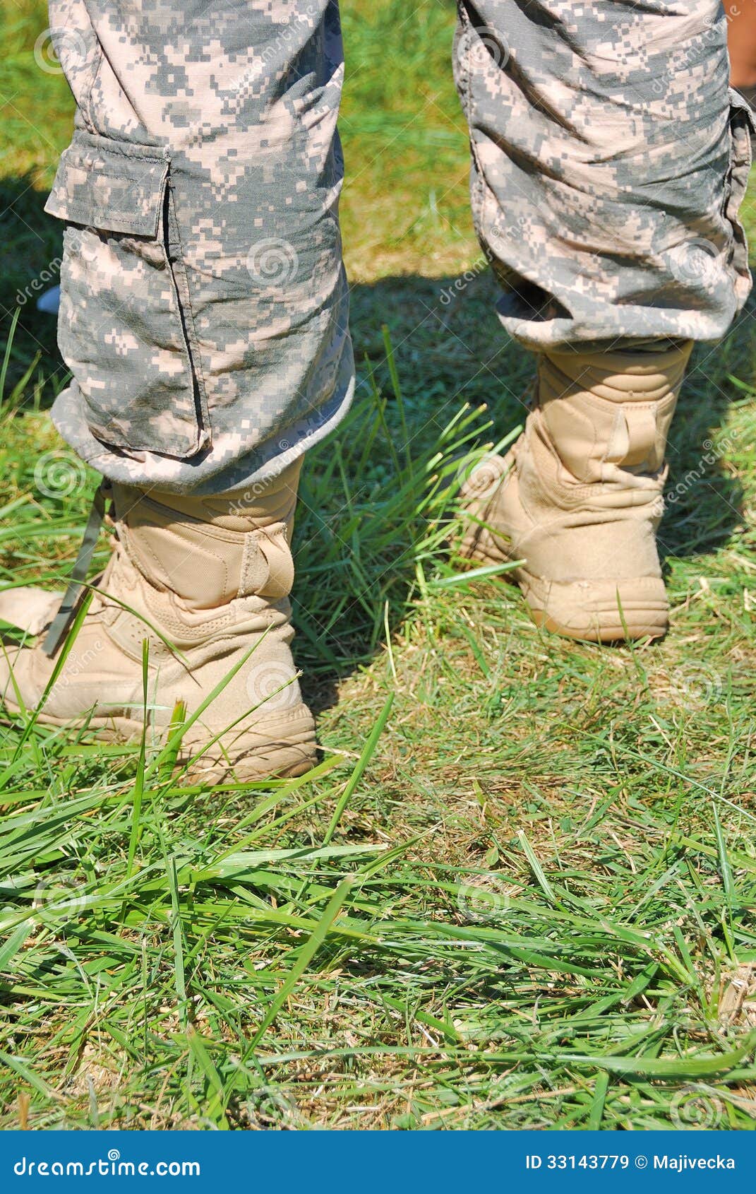 Foot soldier stock image. Image of camo, soldierlike - 33143779