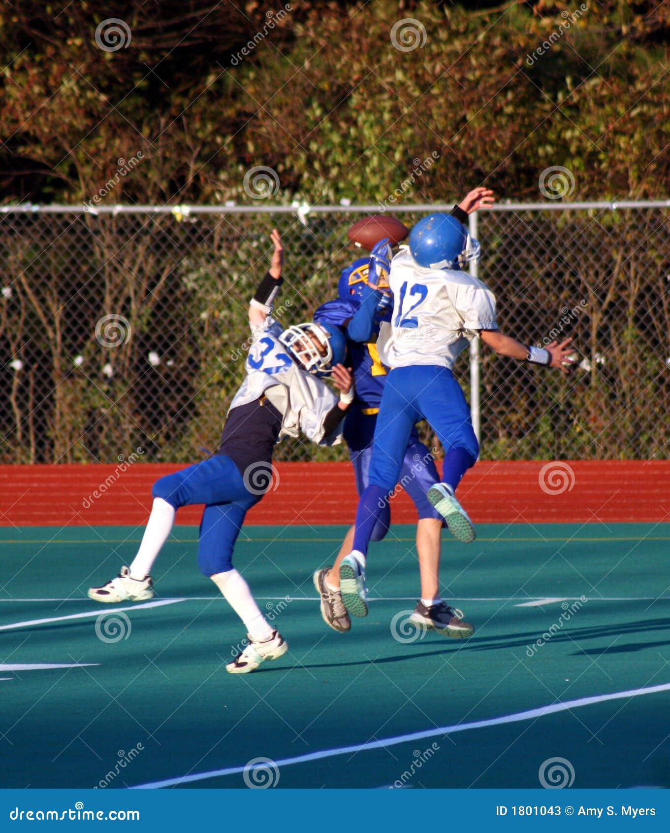 Football Play Stock Images - Download 150,325 Royalty Free Photos