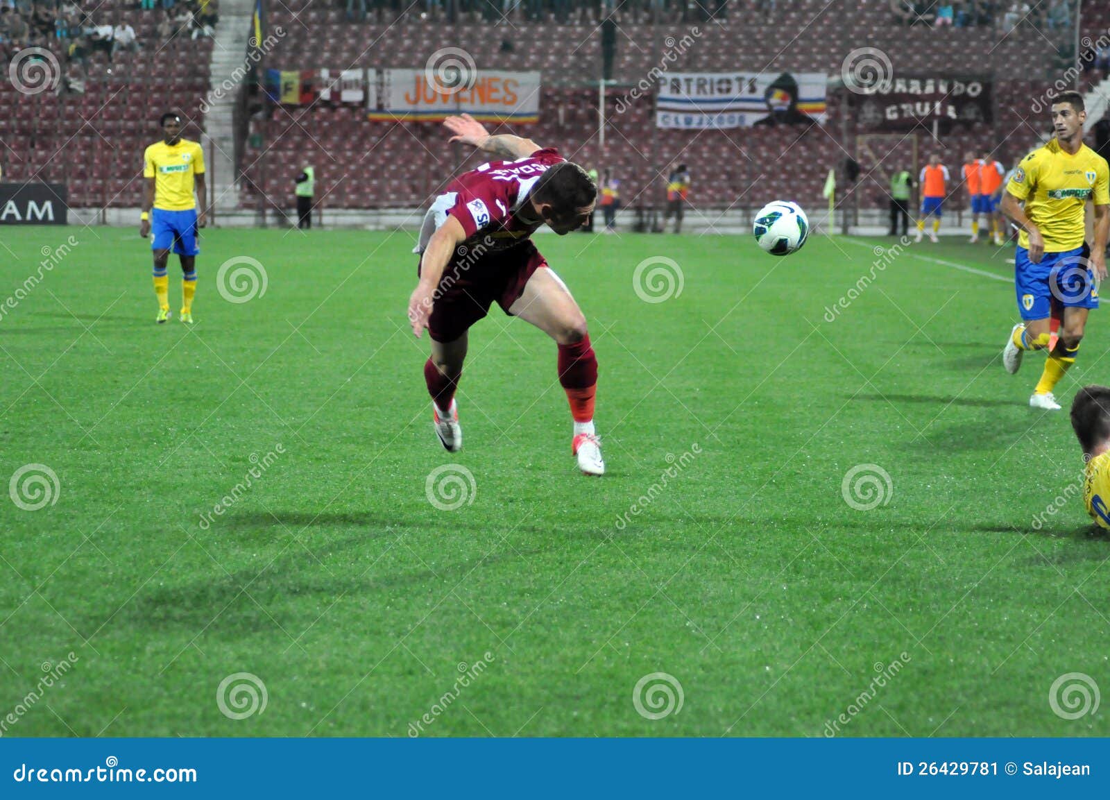 Football player in action editorial photo. Image of development - 26429781