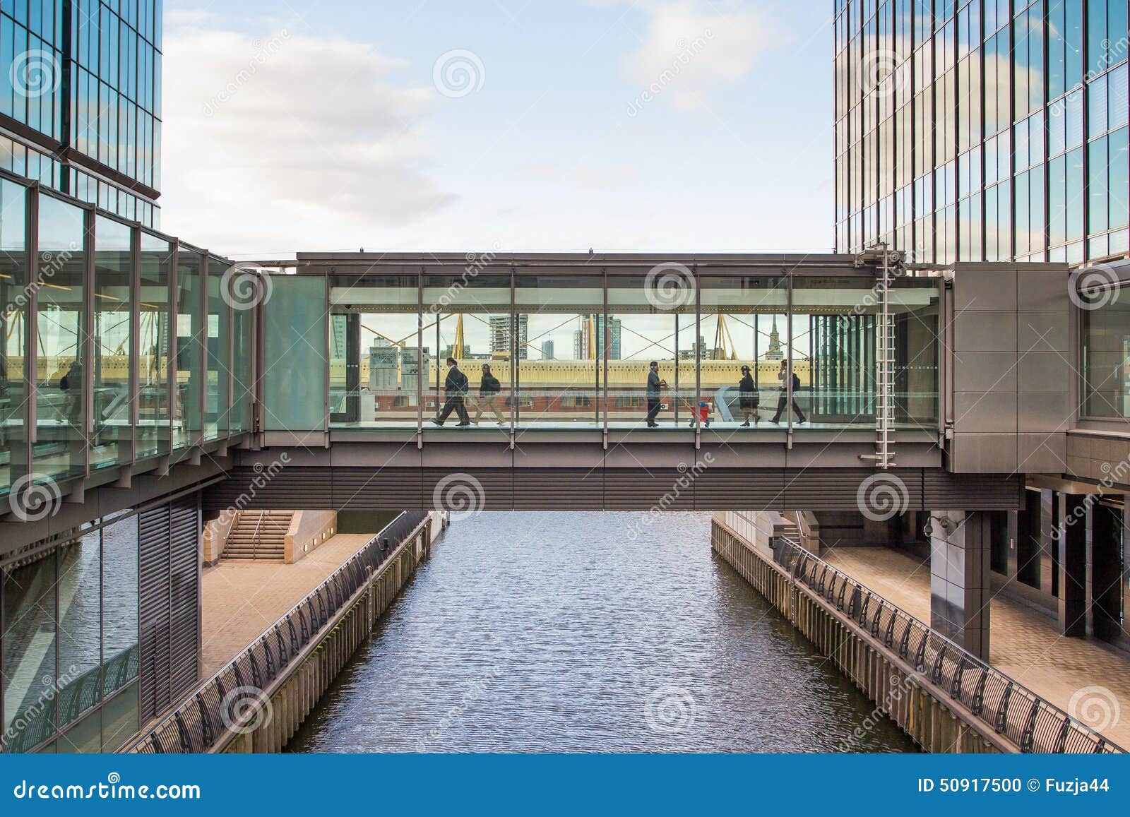 Footbridge editorial image. Image of estate, cities, built - 50917500