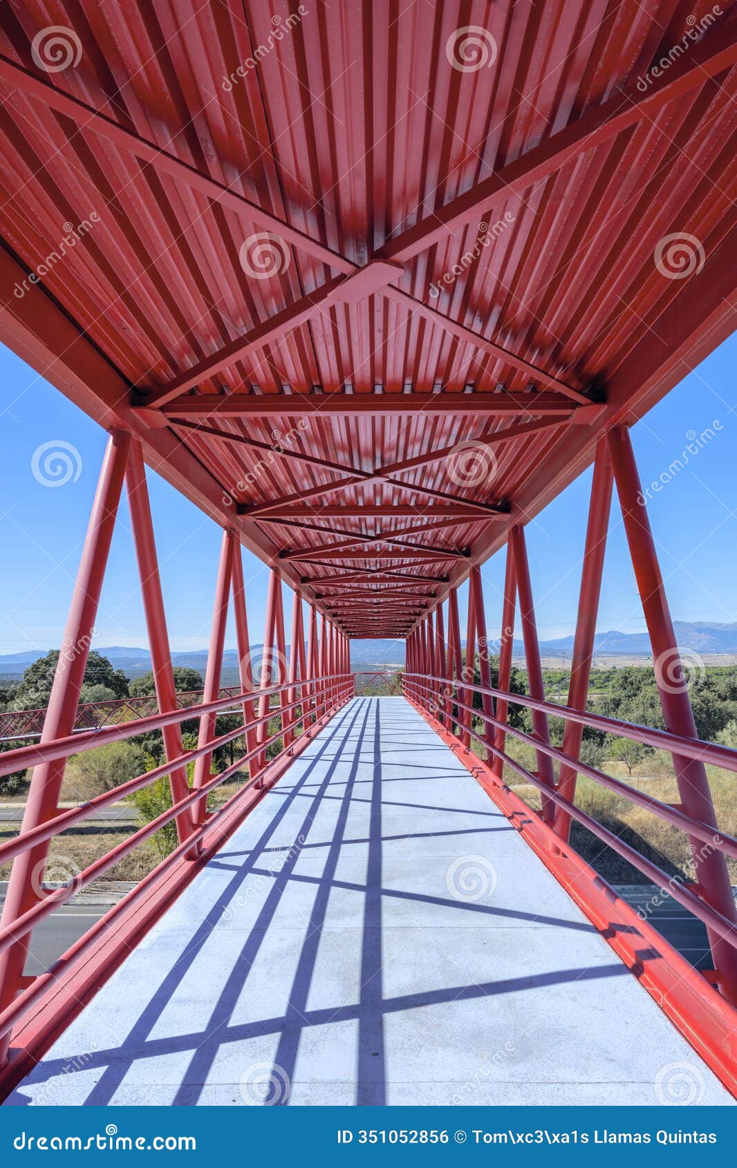 Footbridges Can Have Different Architectural Styles, from Simple ...