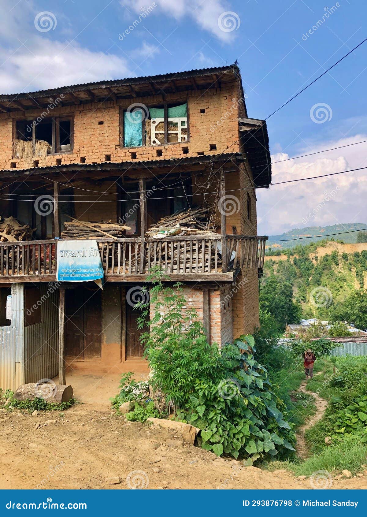 Typical Nepali Village Home Stock Photo - Image of himalayas, foothills ...