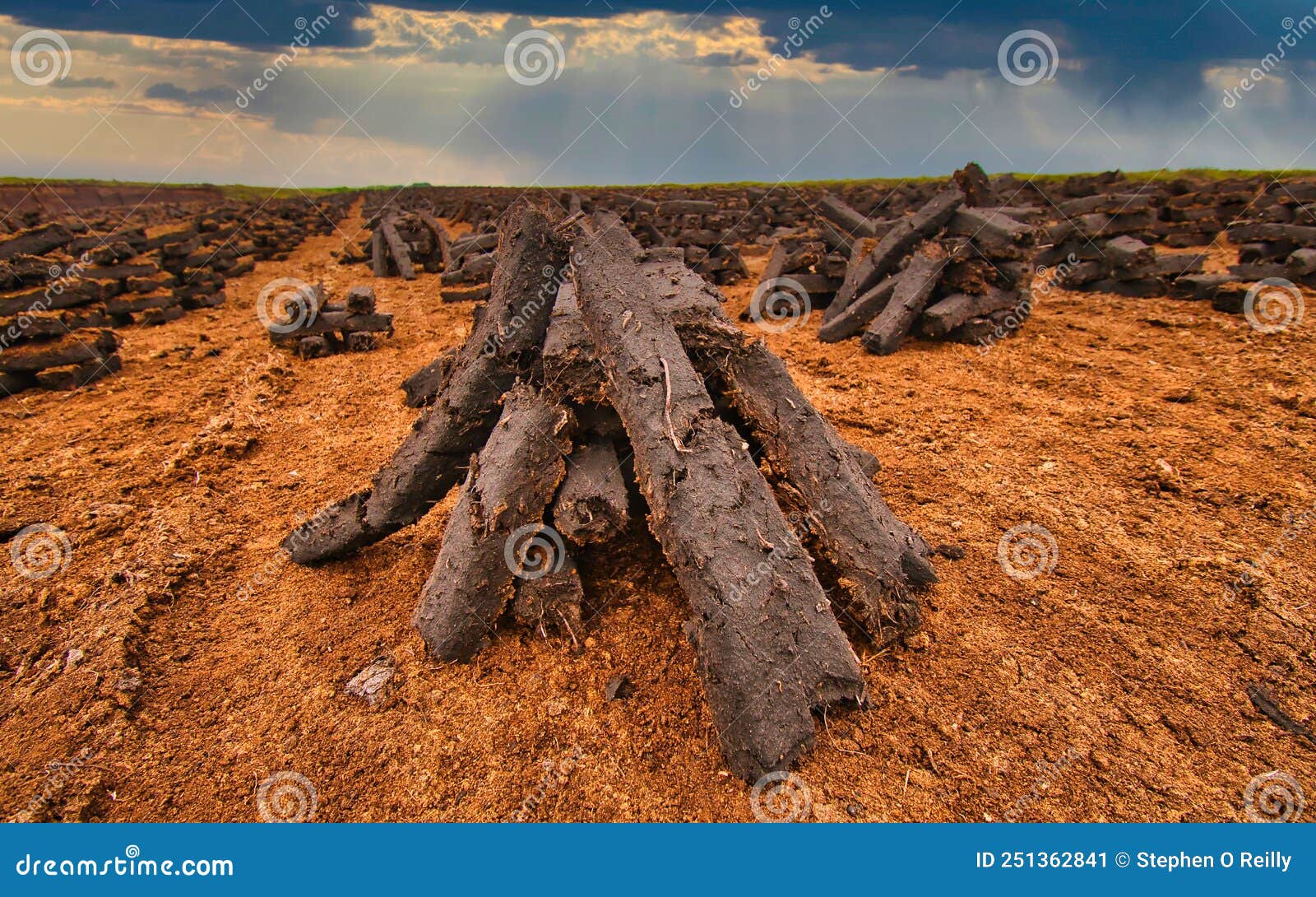 Footing the Turf on an Irish Bog Stock Image - Image of dries, turf ...