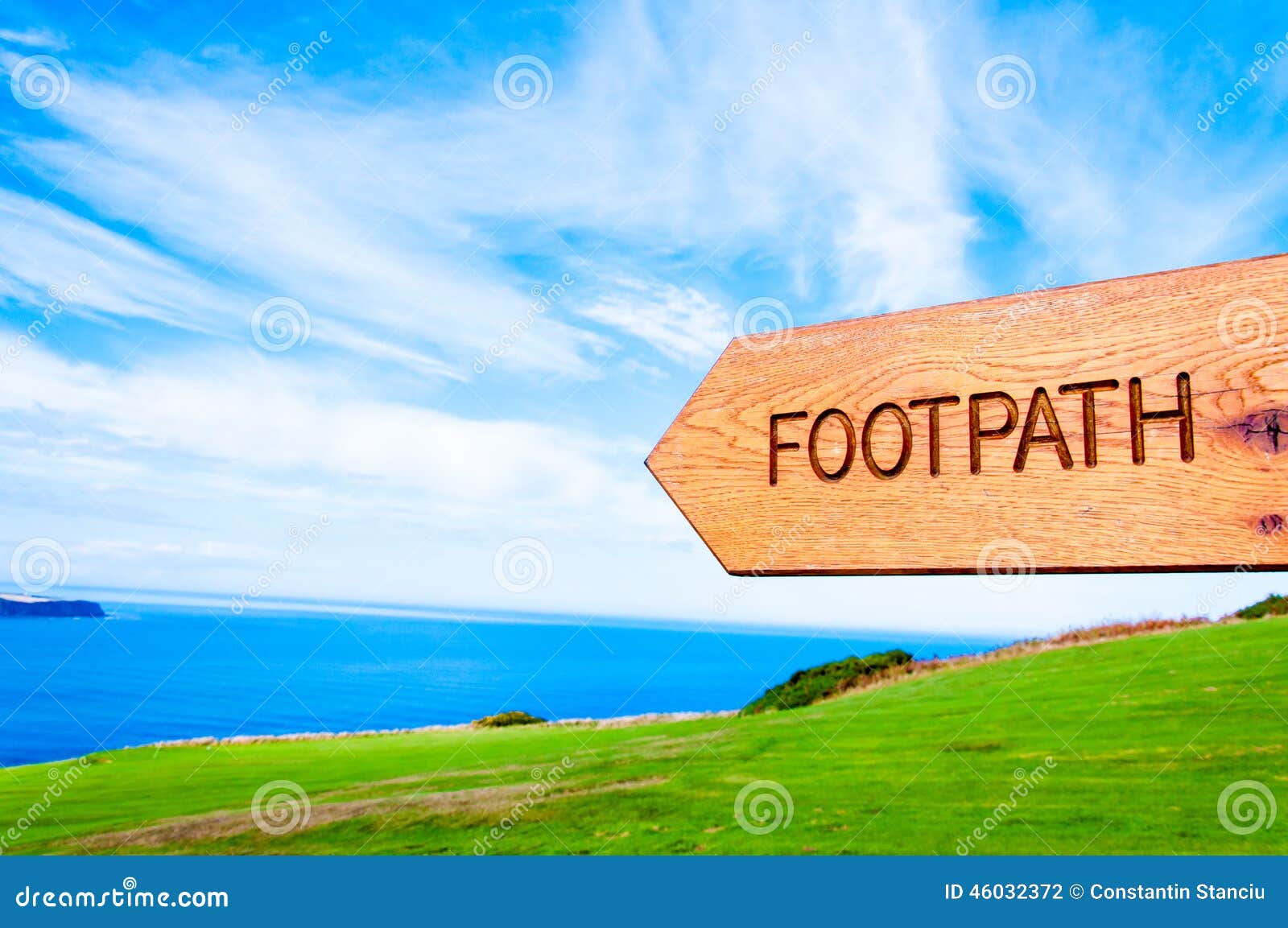 Footpath direction sign stock photo. Image of scenic - 46032372