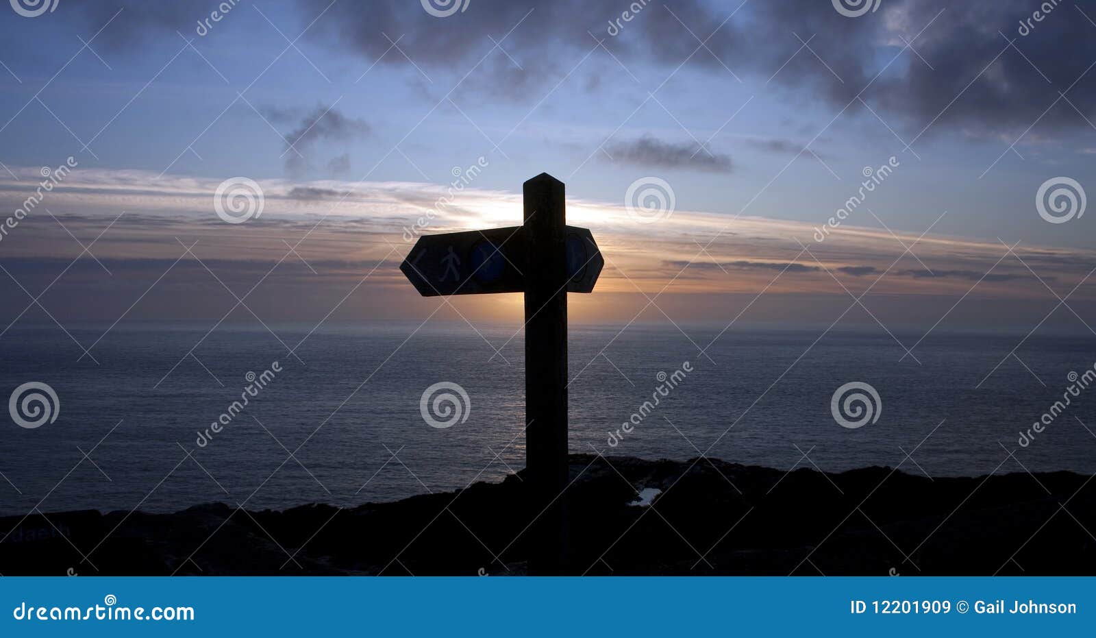 Footpath Signpost at Sunset Stock Image - Image of footpath, north ...